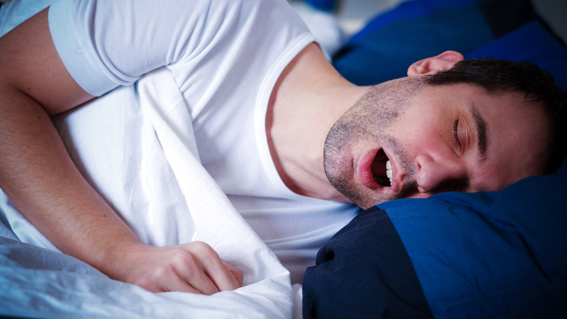 ¿Sabías que roncar es peligroso para la salud? Razones por las que ...