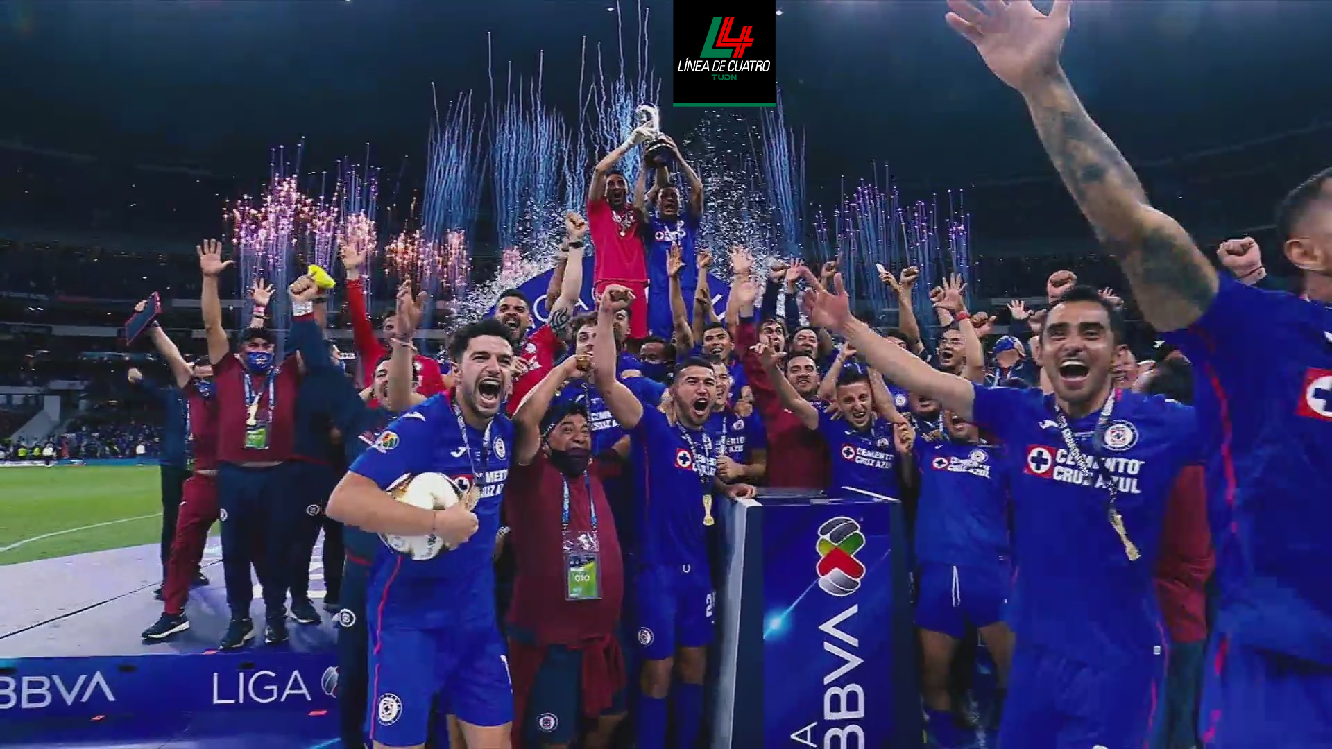 ¡De no tener DT a salir campeón! 2021, año de título para Cruz Azul ...