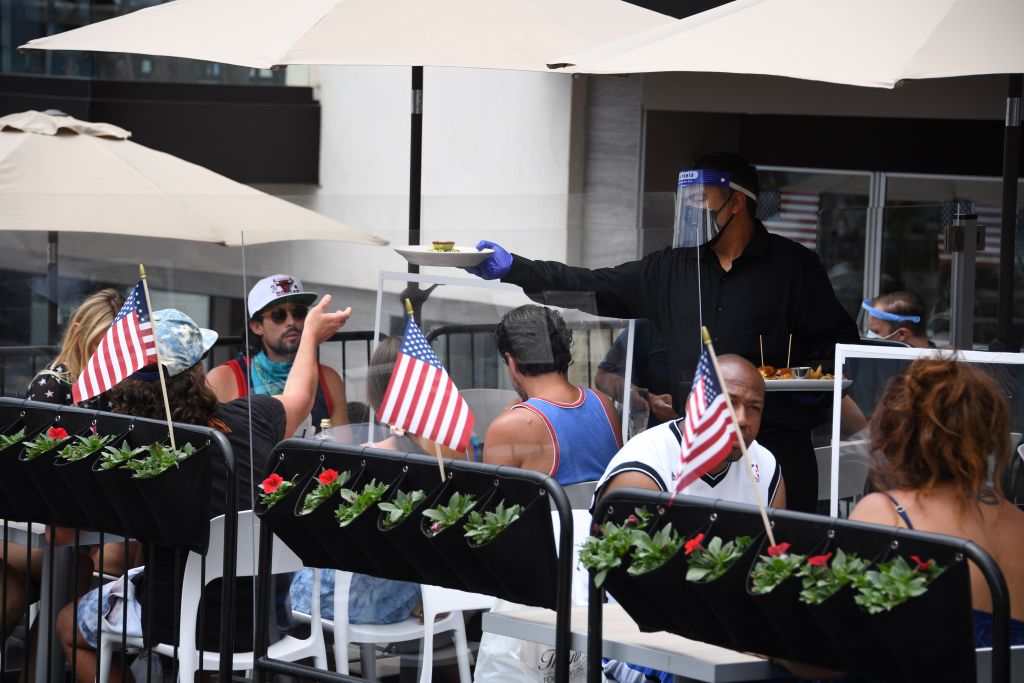 La economía estadounidense se contrajo en un 3.5% en 2020 | Noticias ...