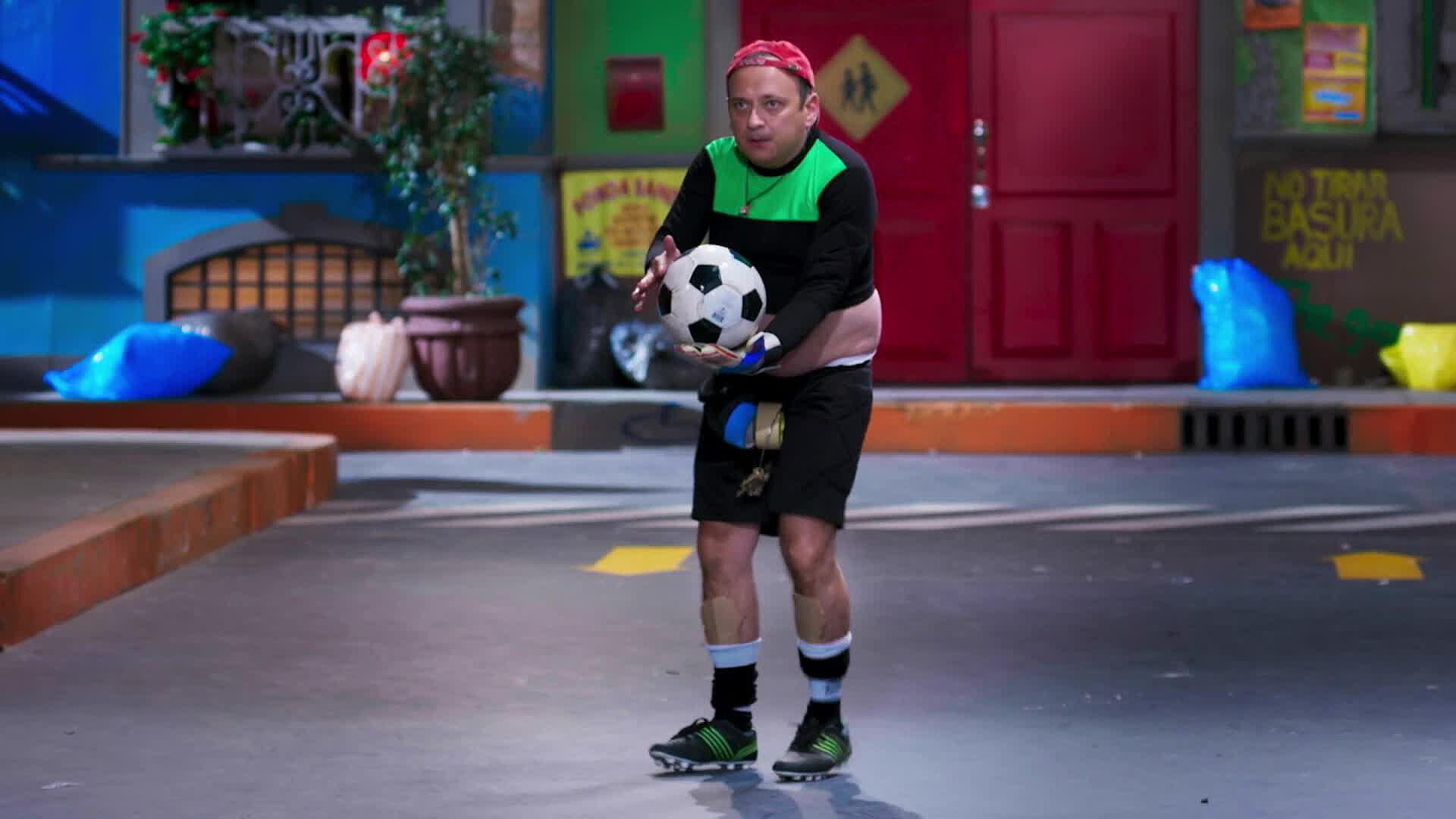 Vecinos: Germán le da un balonazo a la ventana de Luisito | Shows ...