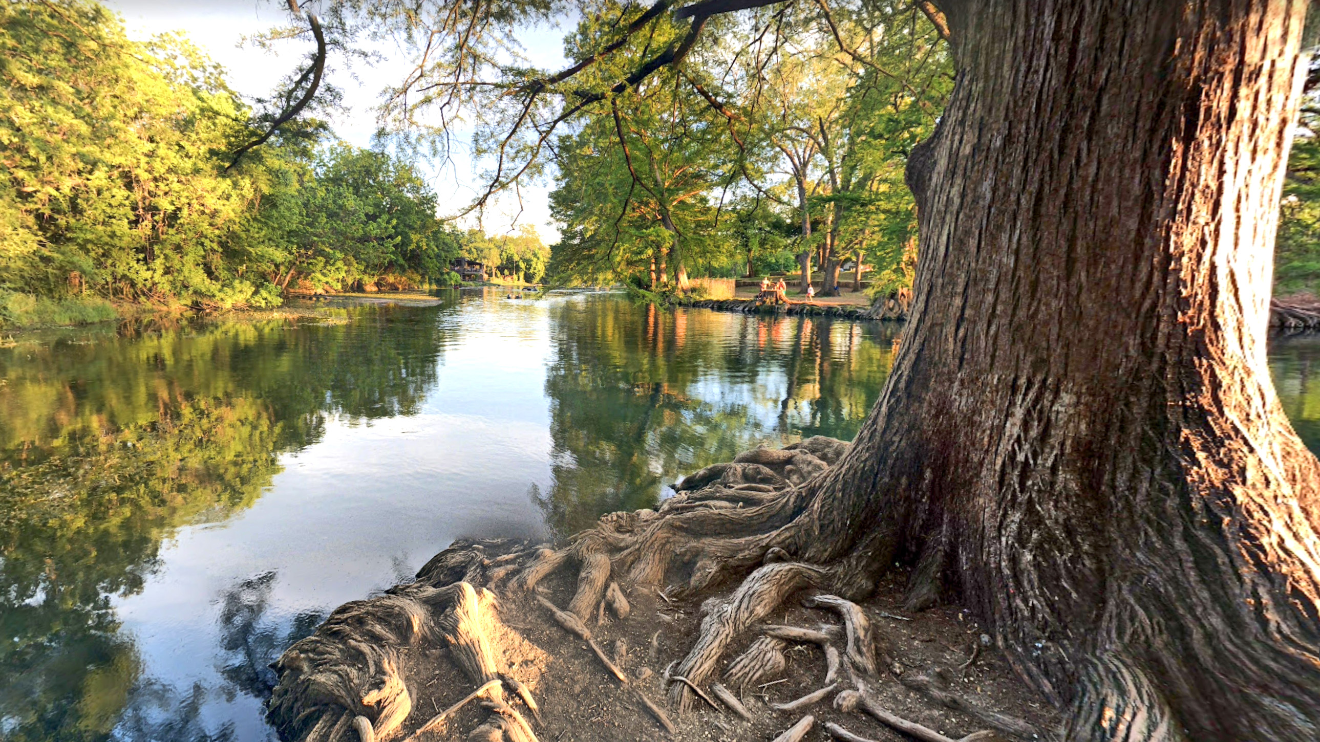 En este parque texano puedes disfrutar de las aguas azulosas del río ...