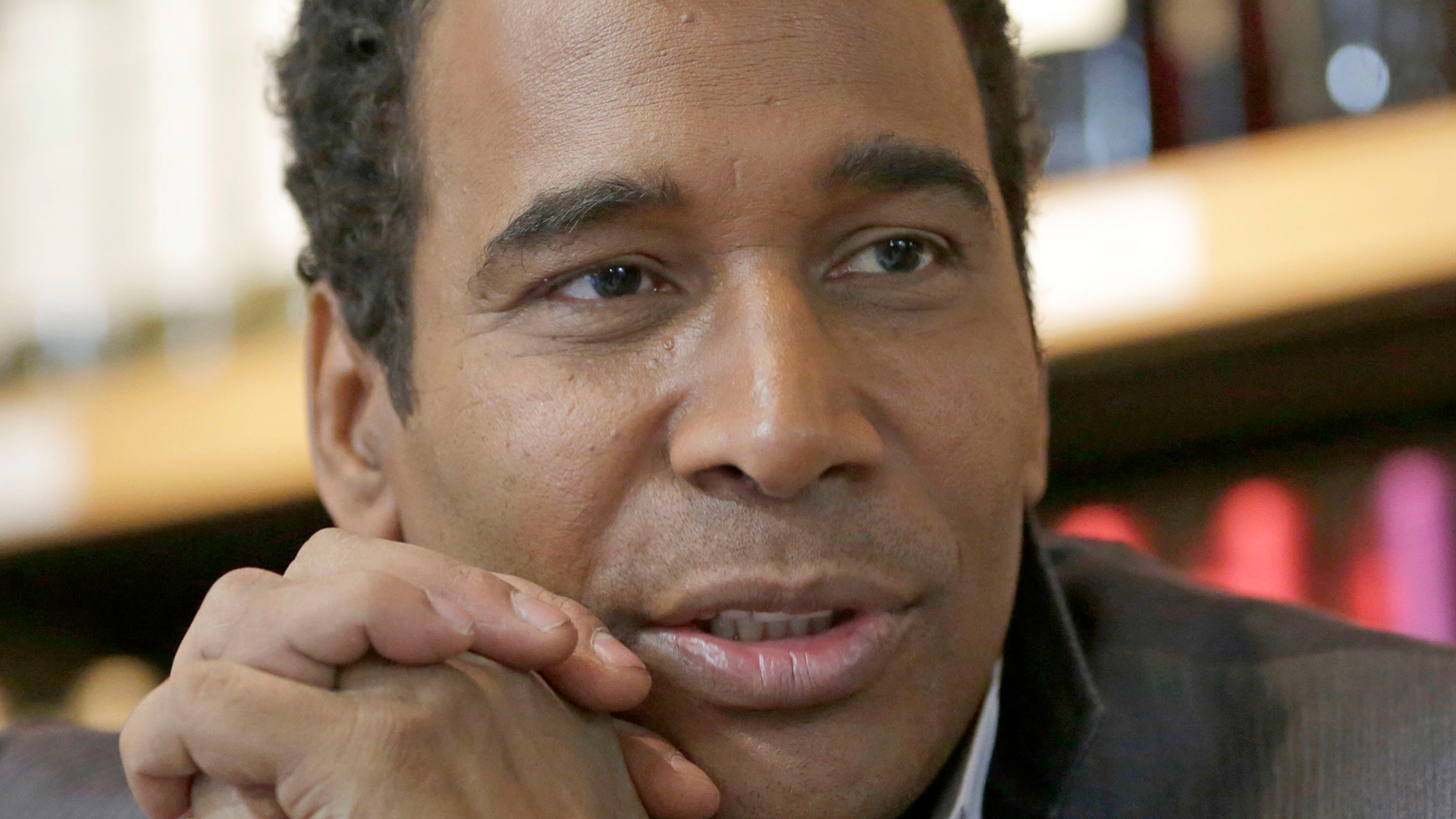 "Es un depredador sexual": Mujeres denuncian al comediante Julio Sabala ...