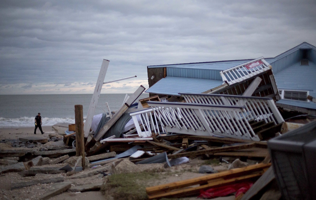 Matthew, degradado a ciclón postropical, dejó al menos 17 muertos en ...