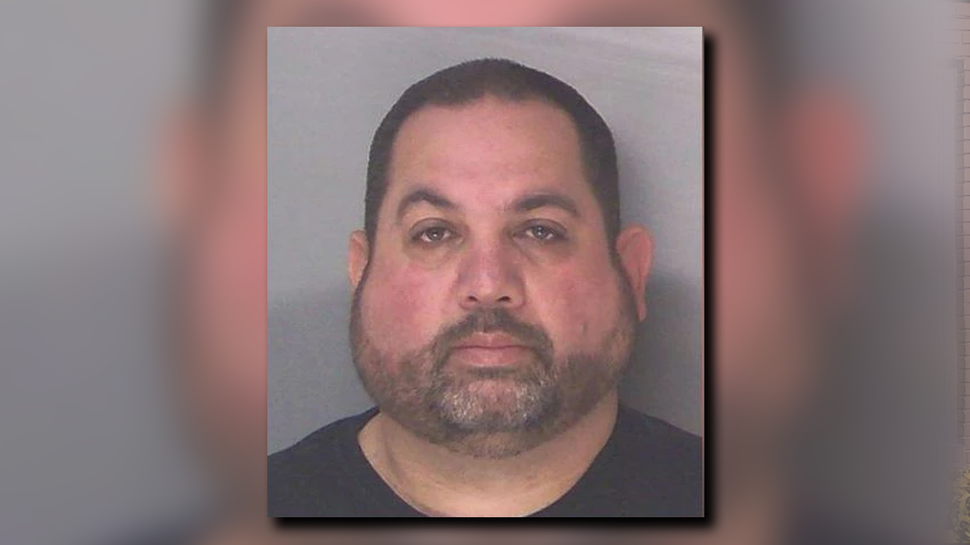 Ariel Vera González, agente de la Oficina del Marshal es arrestado por ...