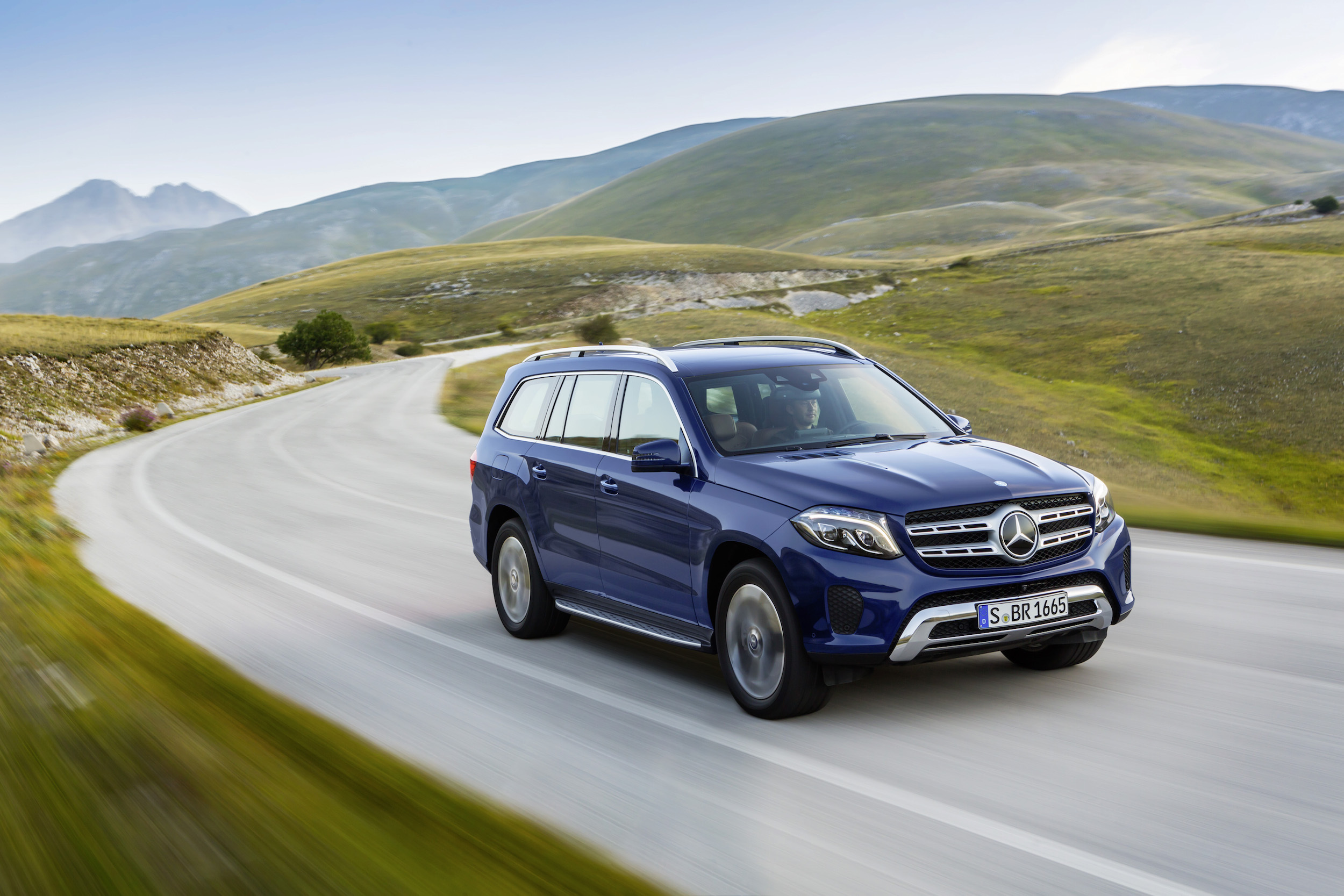 Detalles del Mercedes-Benz GLS 2017 | A Bordo | Univision