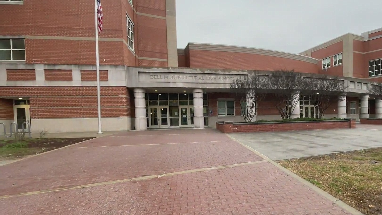 Atienden a 5 estudiantes de una secundaria de DC con síntomas de ...