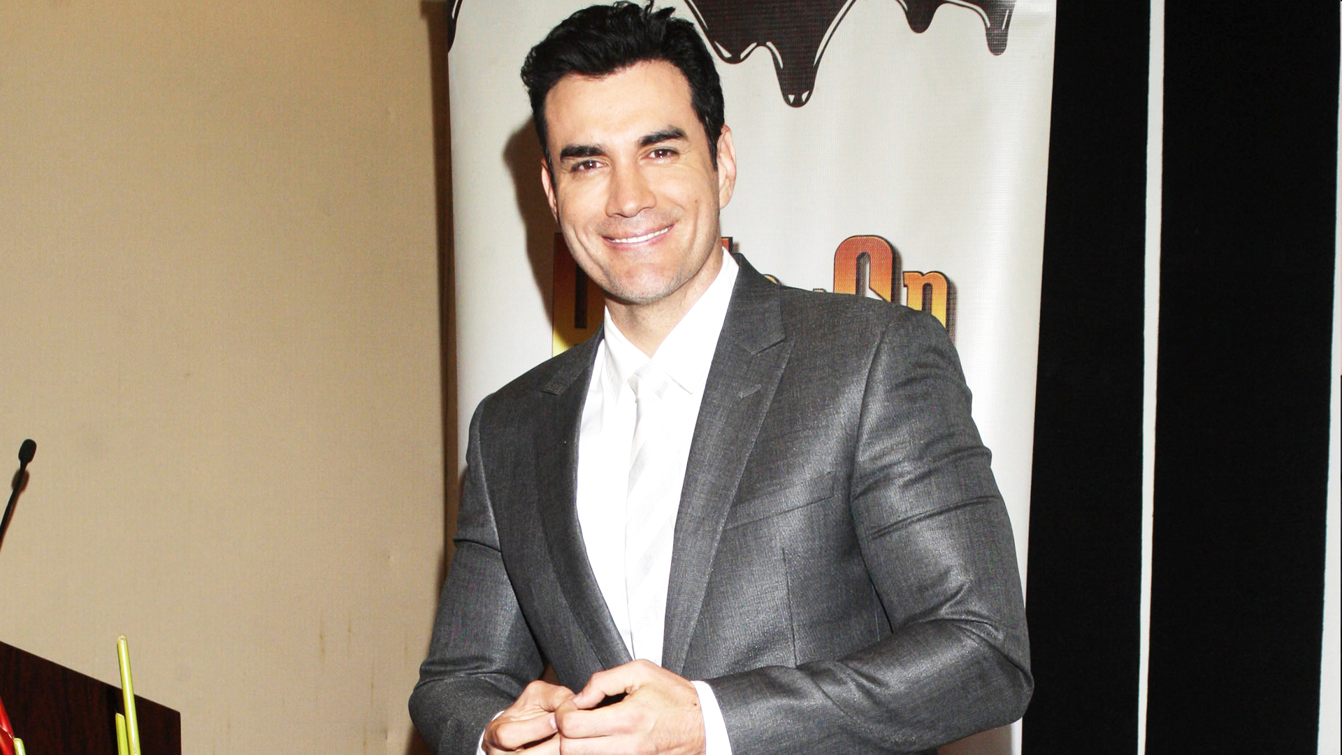 ¿Te sabes todos los secretos de David Zepeda? | Shows Novelas | Univision