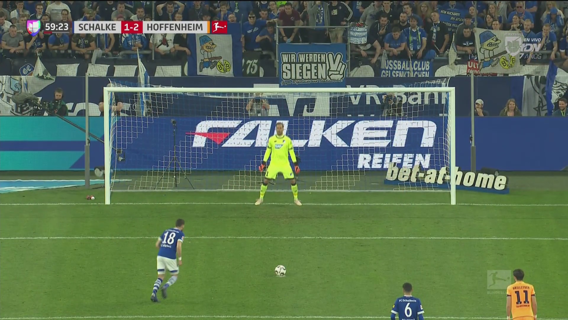 Daniel Caligiuri descuenta para el Schalke y les da vida a los locales ...