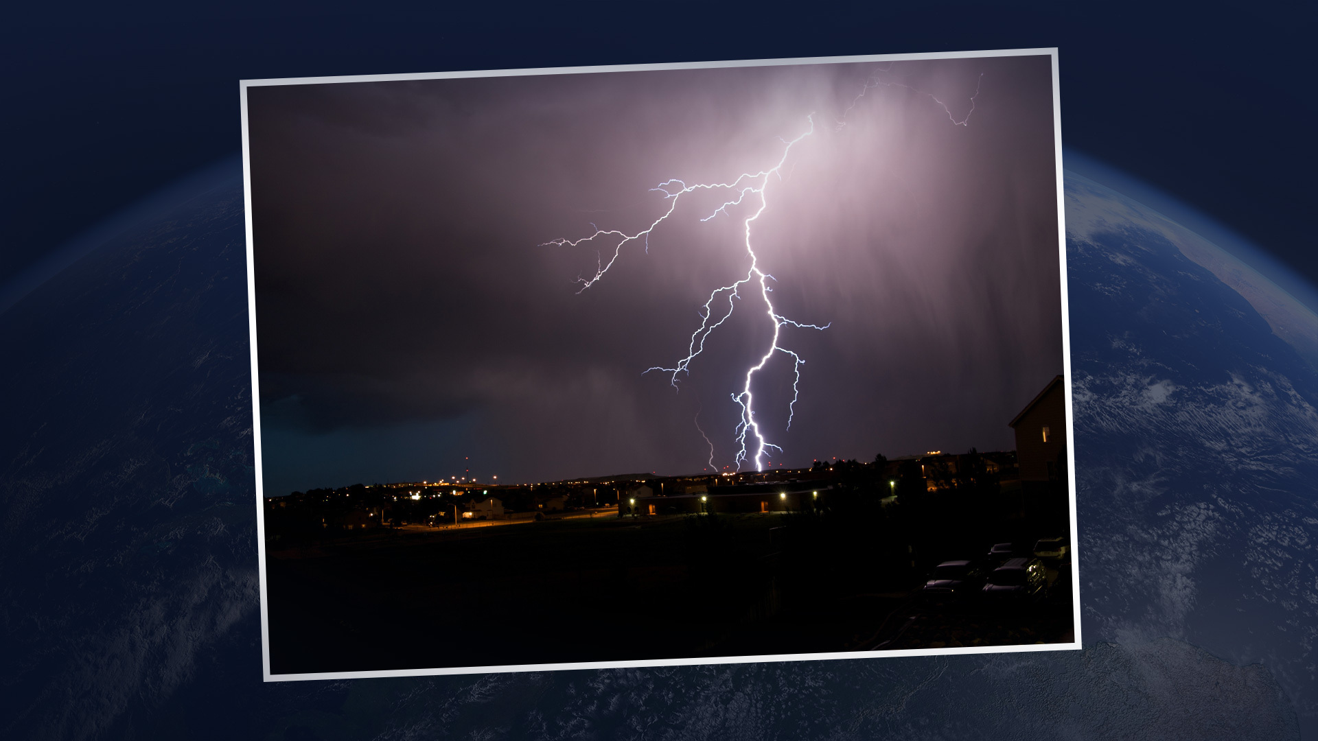 NOAA reveló cómo se ven desde el espacio, los rayos de una tormenta ...