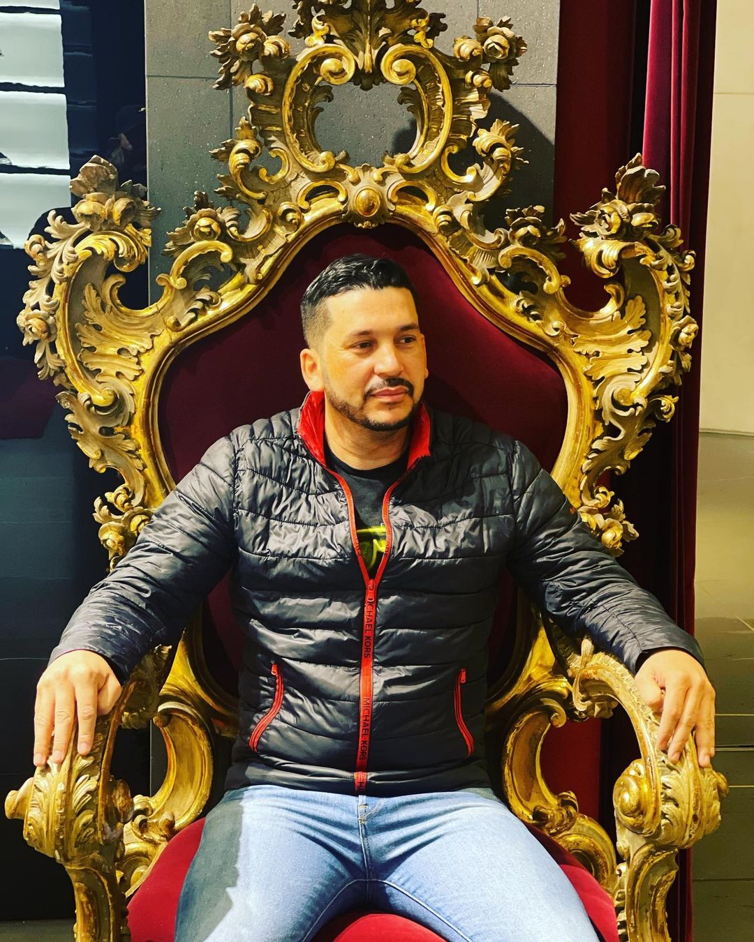 'El Flaco' tiene con 'Y Si Se Quiere Ir' uno de sus videos más exitosos ...