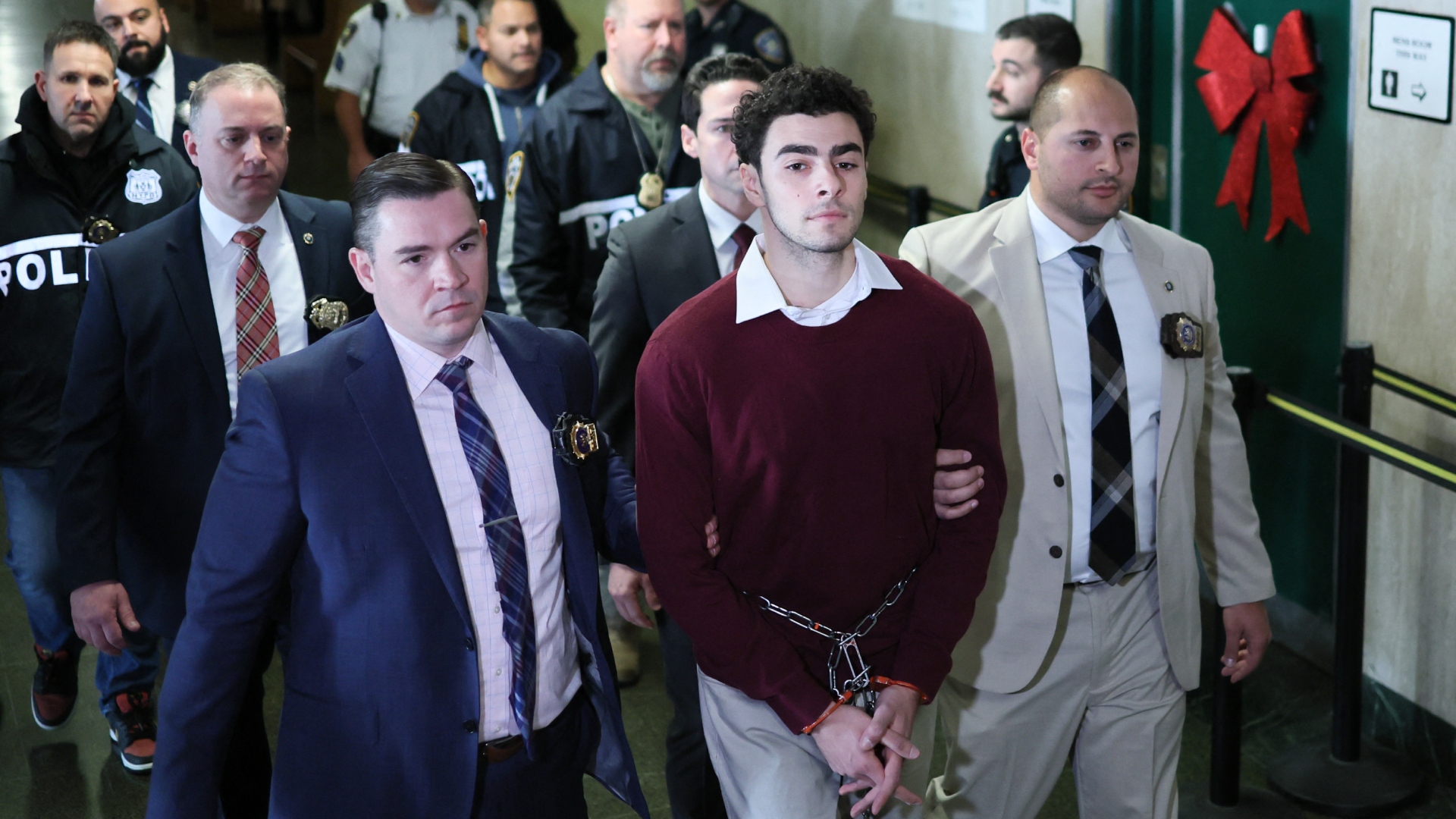 Luigi Mangione, acusado de asesinar CEO de United Healthcare ,suma ...