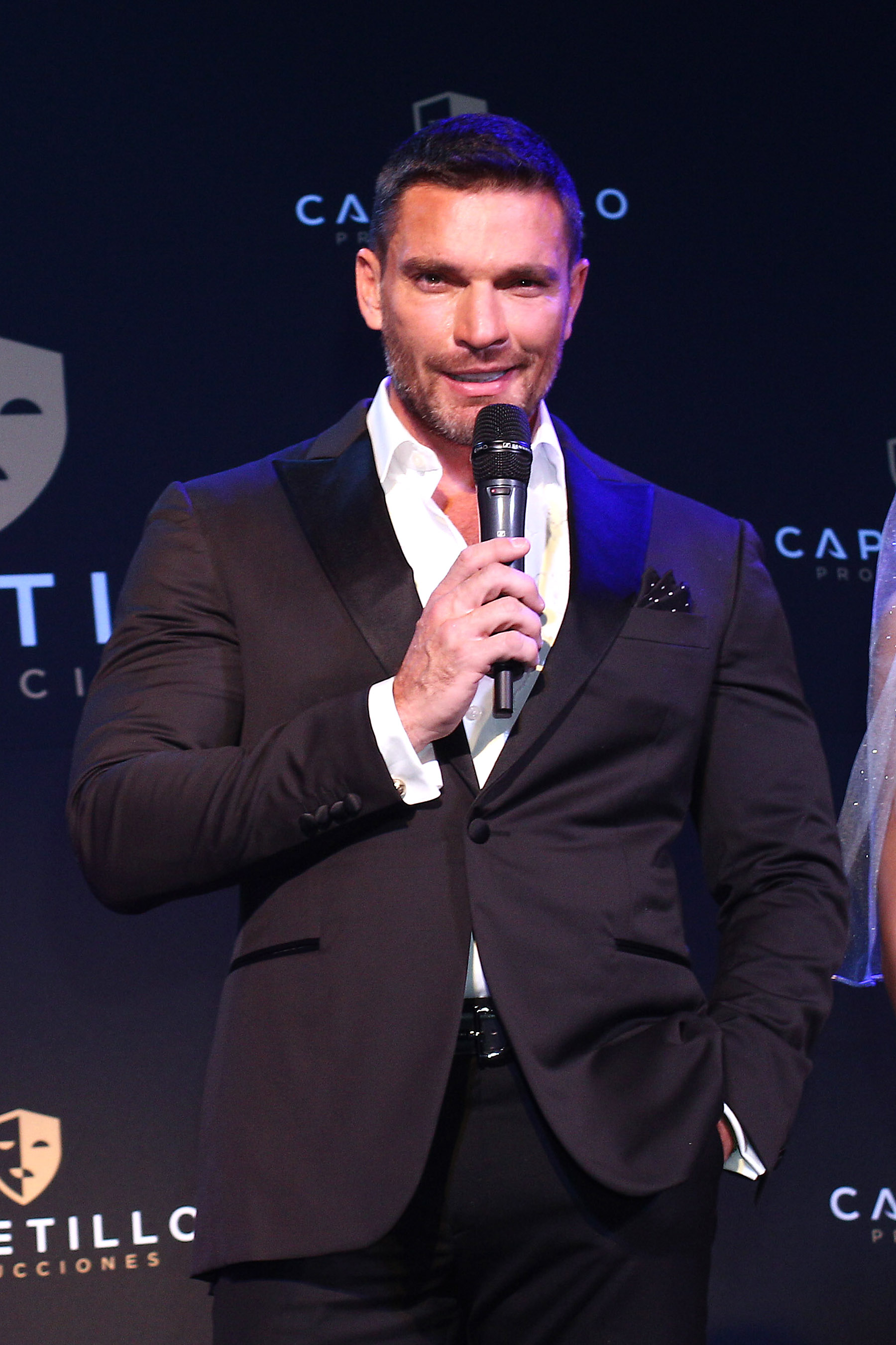 Julián Gil luce irreconocible a los 16 años con su hija Nicolle en ...