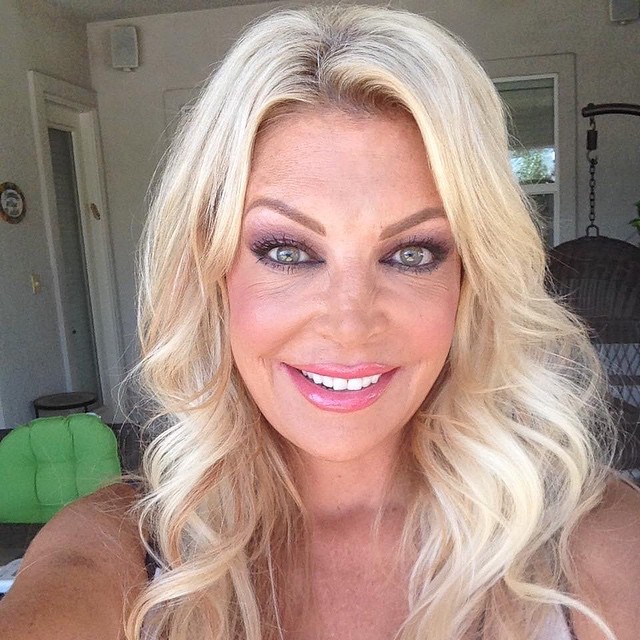 Shelley Lubben's Instagram, Twitter & Facebook on IDCrawl