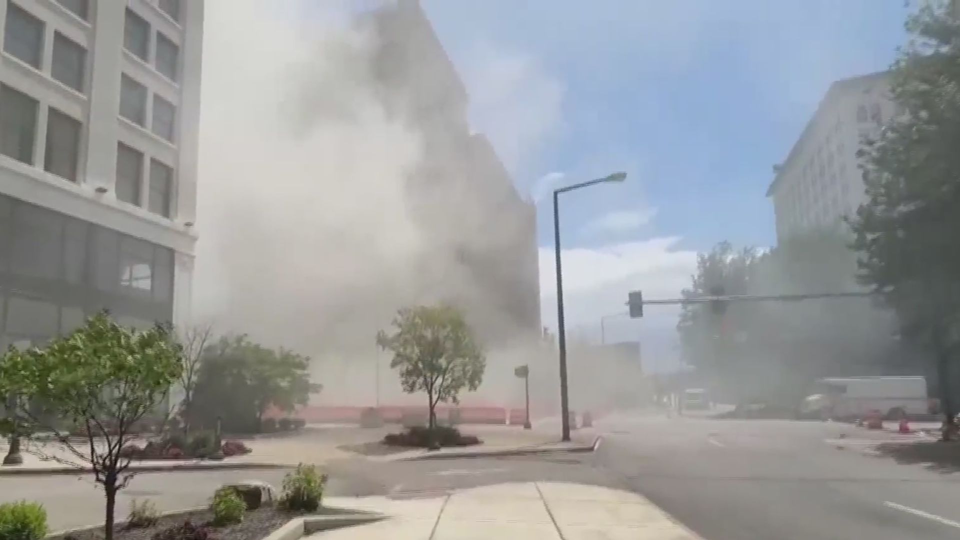 Explosión de un edificio en Ohio deja al menos un muerto y varios ...