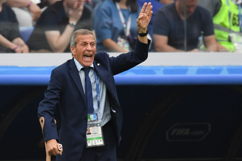 El ‘Maestro’ Tabárez recibe dos reconocimientos Guinness World Records ...