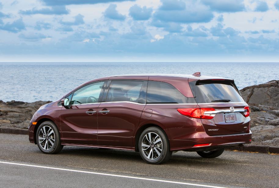 La minivan más vendida llega renovada: Honda Odyssey 2018 | A Bordo ...