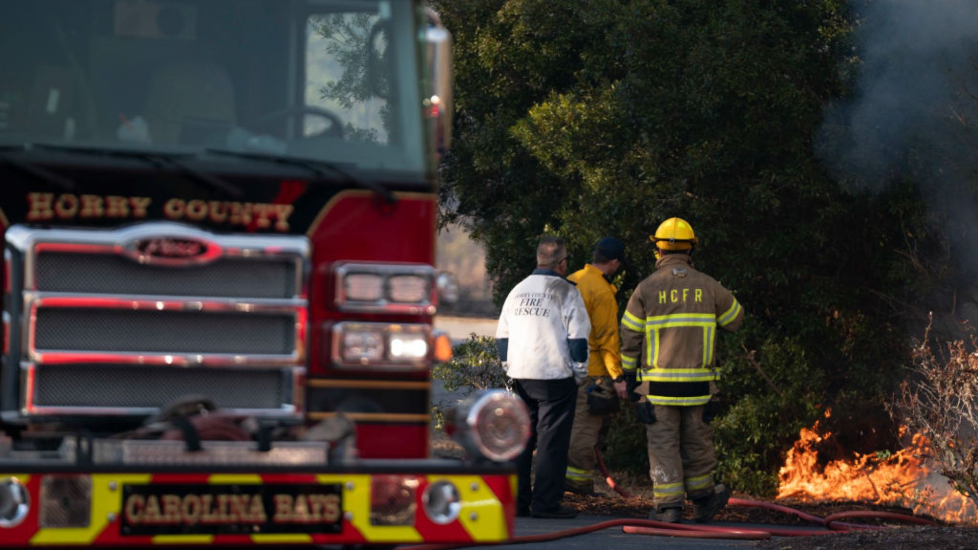 Incendios forestales provocan evacuaciones y declaración de emergencia en las Carolinas ...