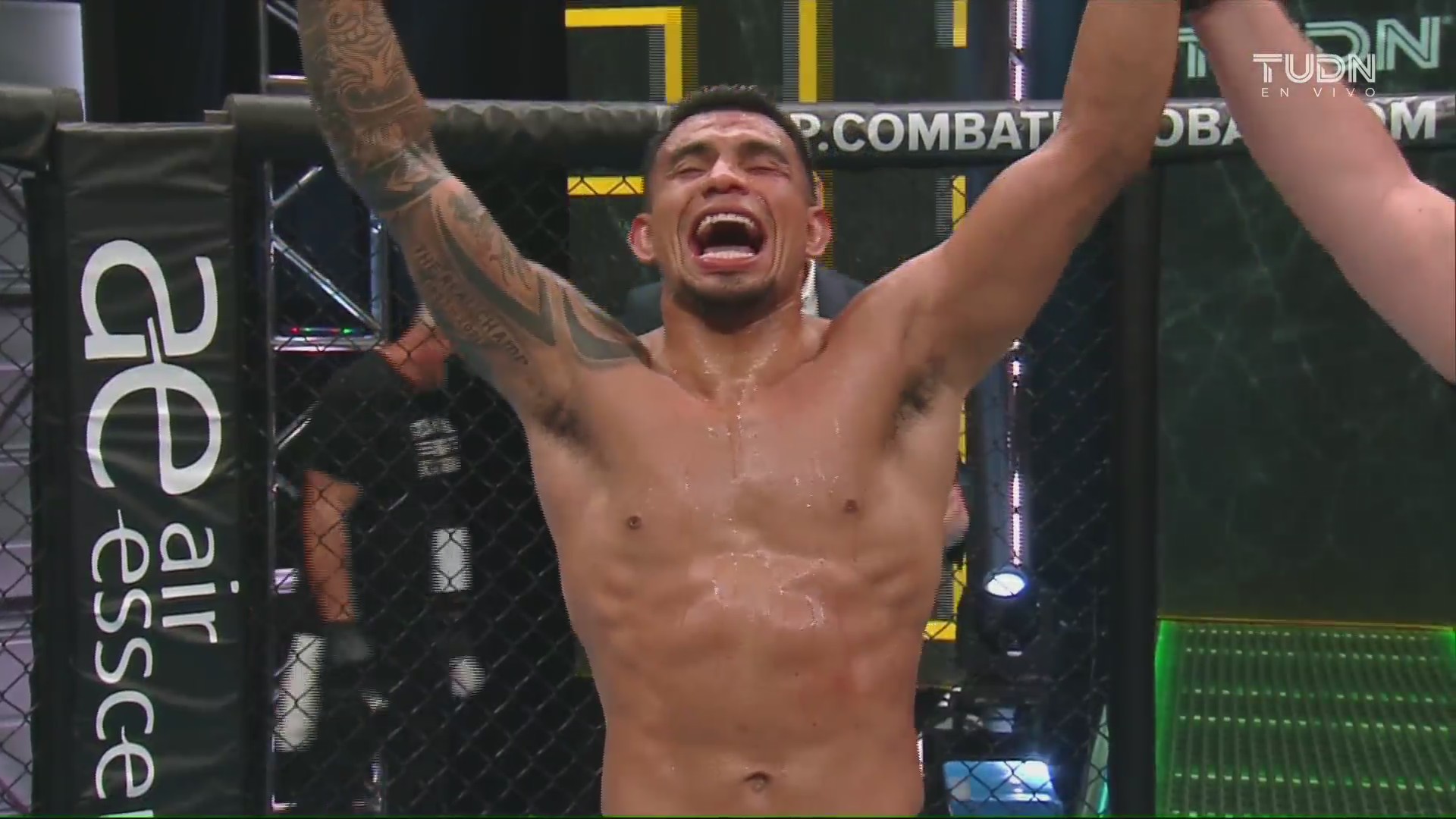 Ivan 'Choco' Castillo frena al 'Conquistador' Lloreda pelea estelar de ...