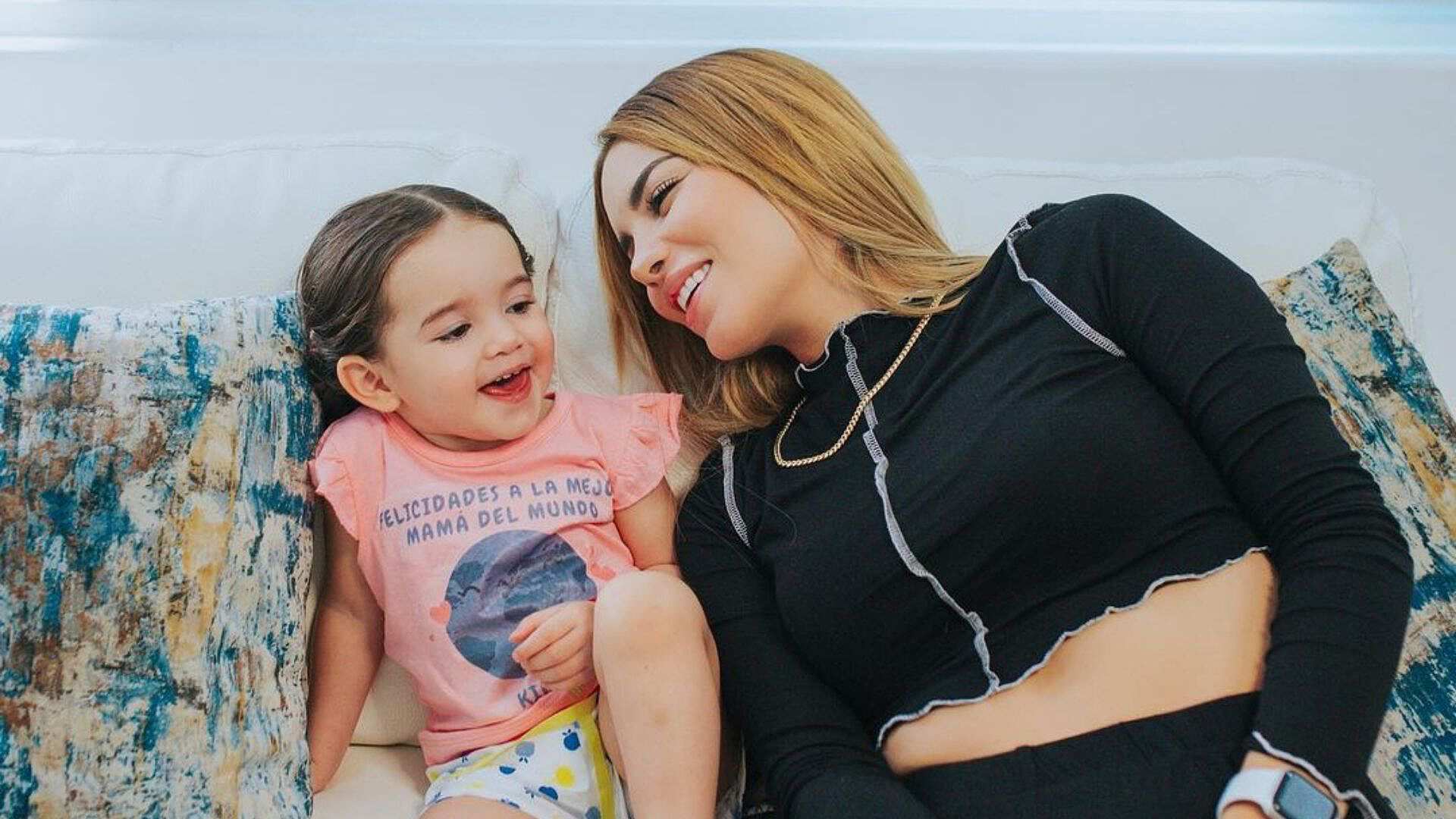 Así recibe Kima a su mamá, Kimberly Loaiza, tras no verla durante todo el día | Shows Telehit ...
