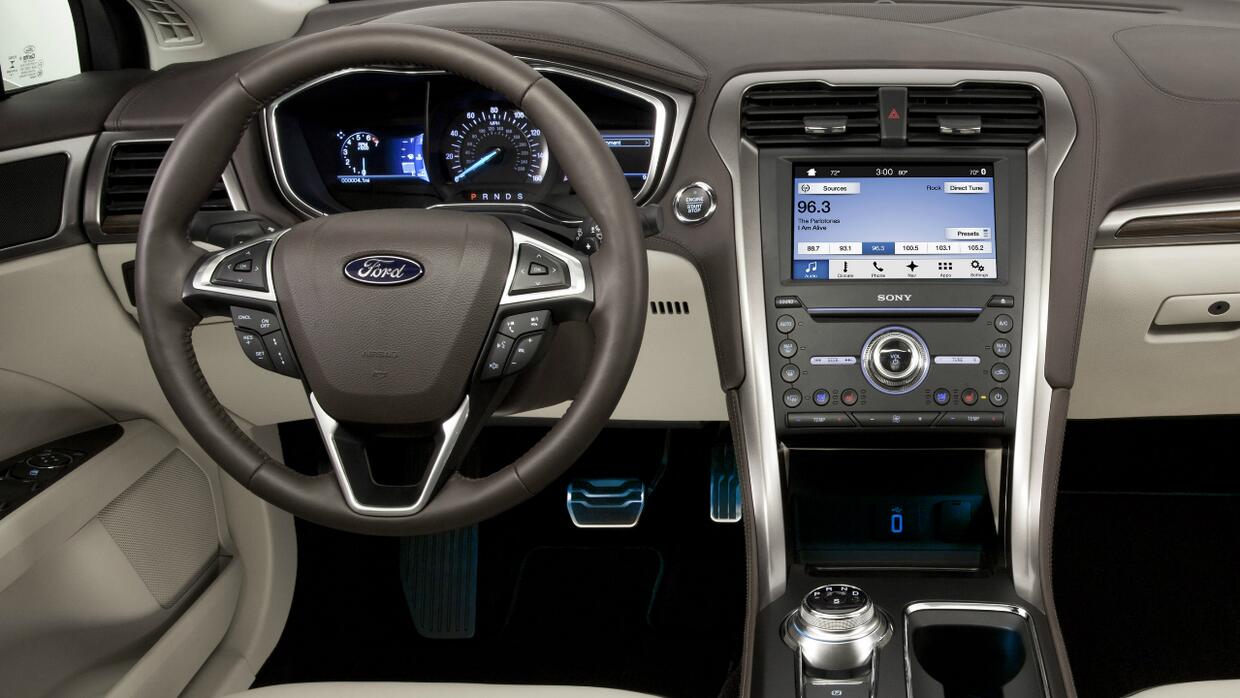 Volante de 1.4 millones de unidades de Ford Fusion y Lincoln MKZ podría ...