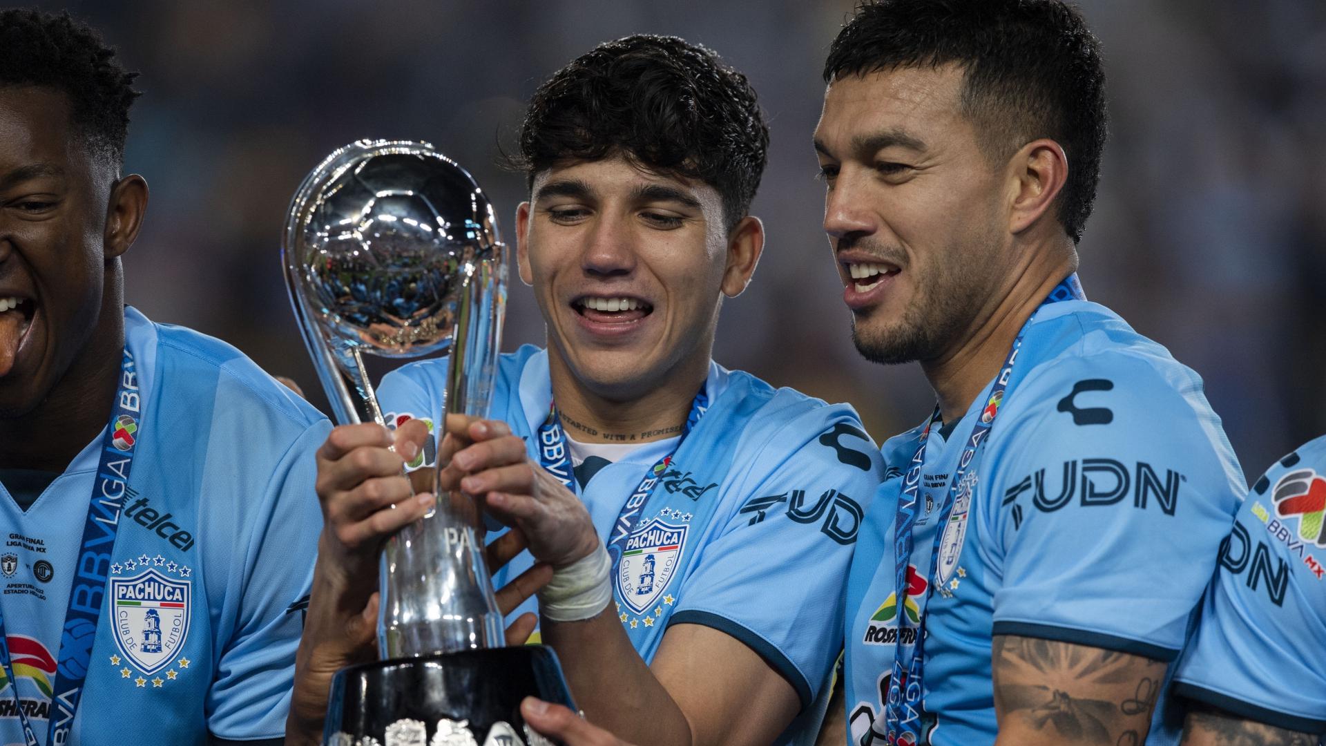 Kevin Álvarez consiguió el campeonato y cumplió una promesa que le hizo ...