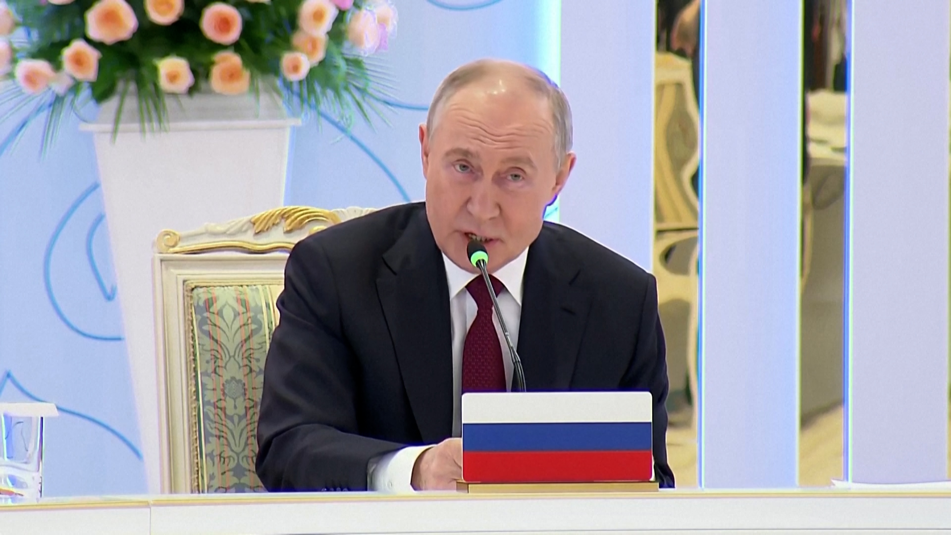 Putin amenaza con volver a usar el nuevo misil 'Oreshnik' directamente ...