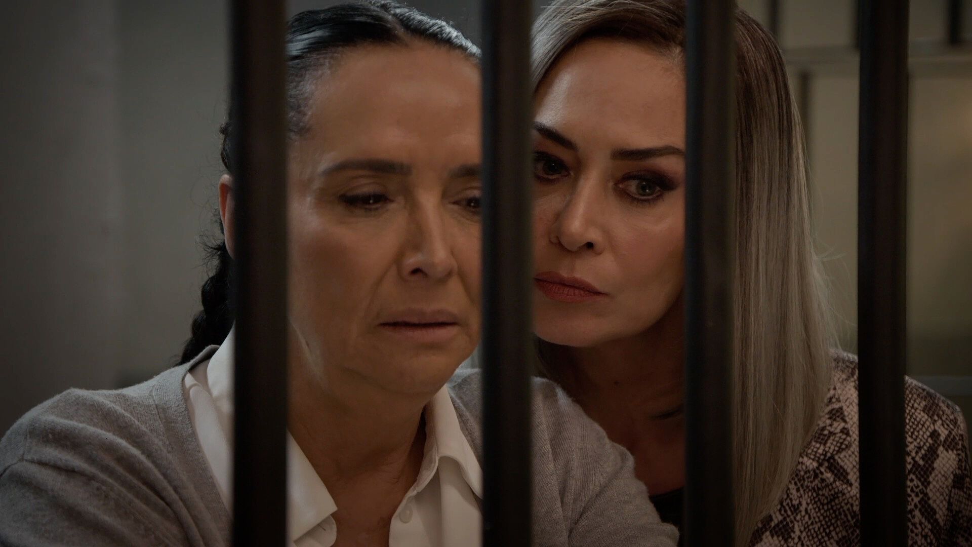 Minas de pasión: capítulo completo 89 - Te vas a la cárcel conmigo ...