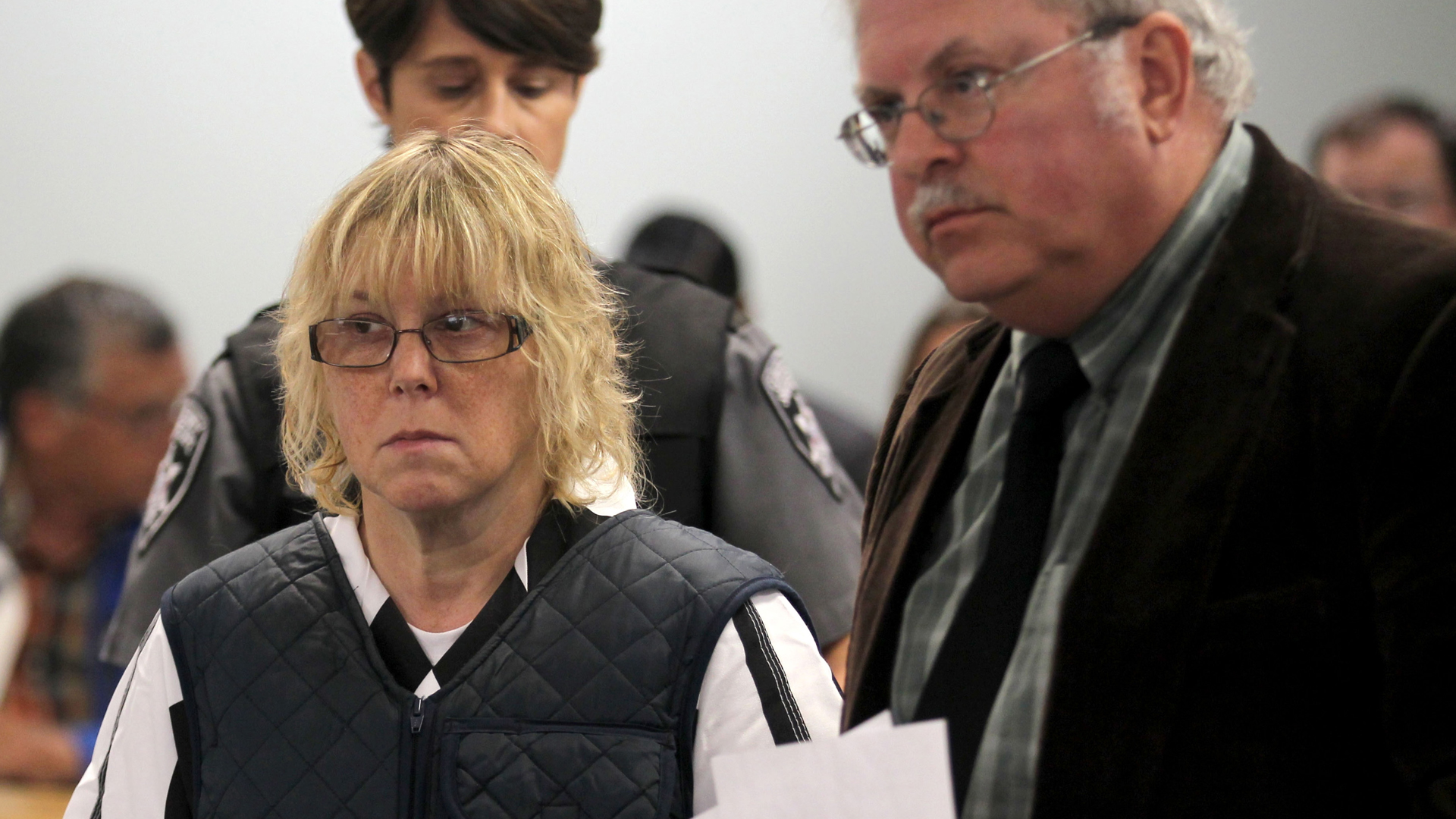 El esposo de Joyce Mitchell rompió el silencio en el caso de fugitivos ...