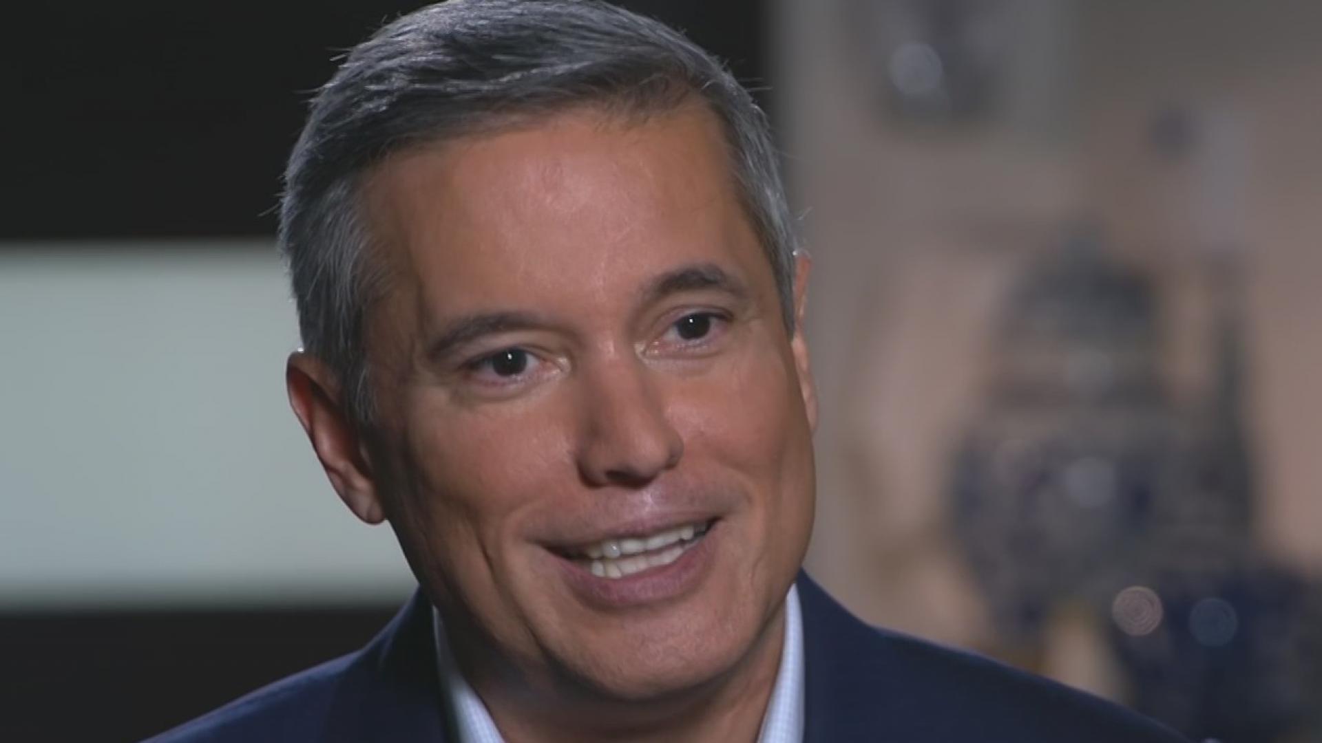 Univisionarios: Manuel Chinea al brindar educación financiera y ...