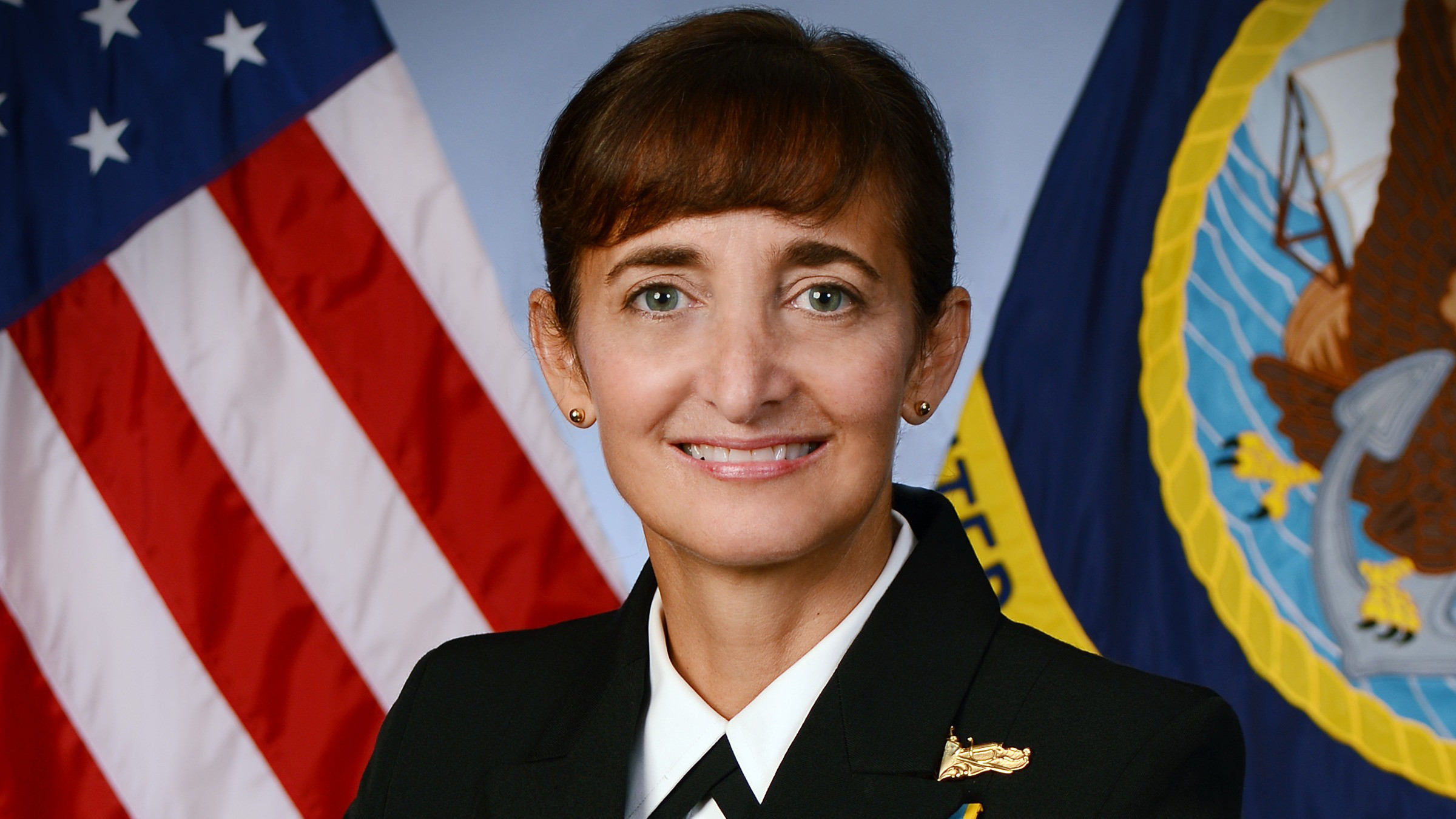 Una hispana se convierte en la primera mujer que dirige la Academia ...