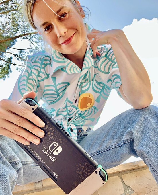 Imaginan a la Capitana Marvel como la Princesa Peach | Canal 5 Home ...