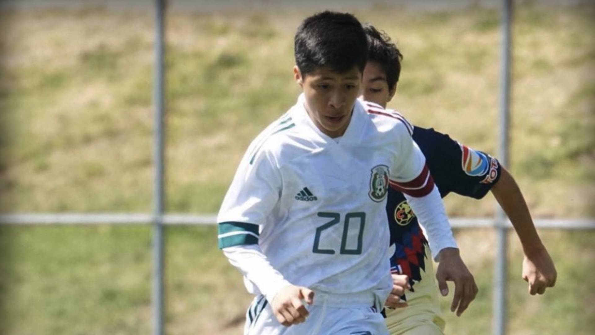 Mexicano Alex Alcalá se hace viral por 'despedazar' al Manchester ...