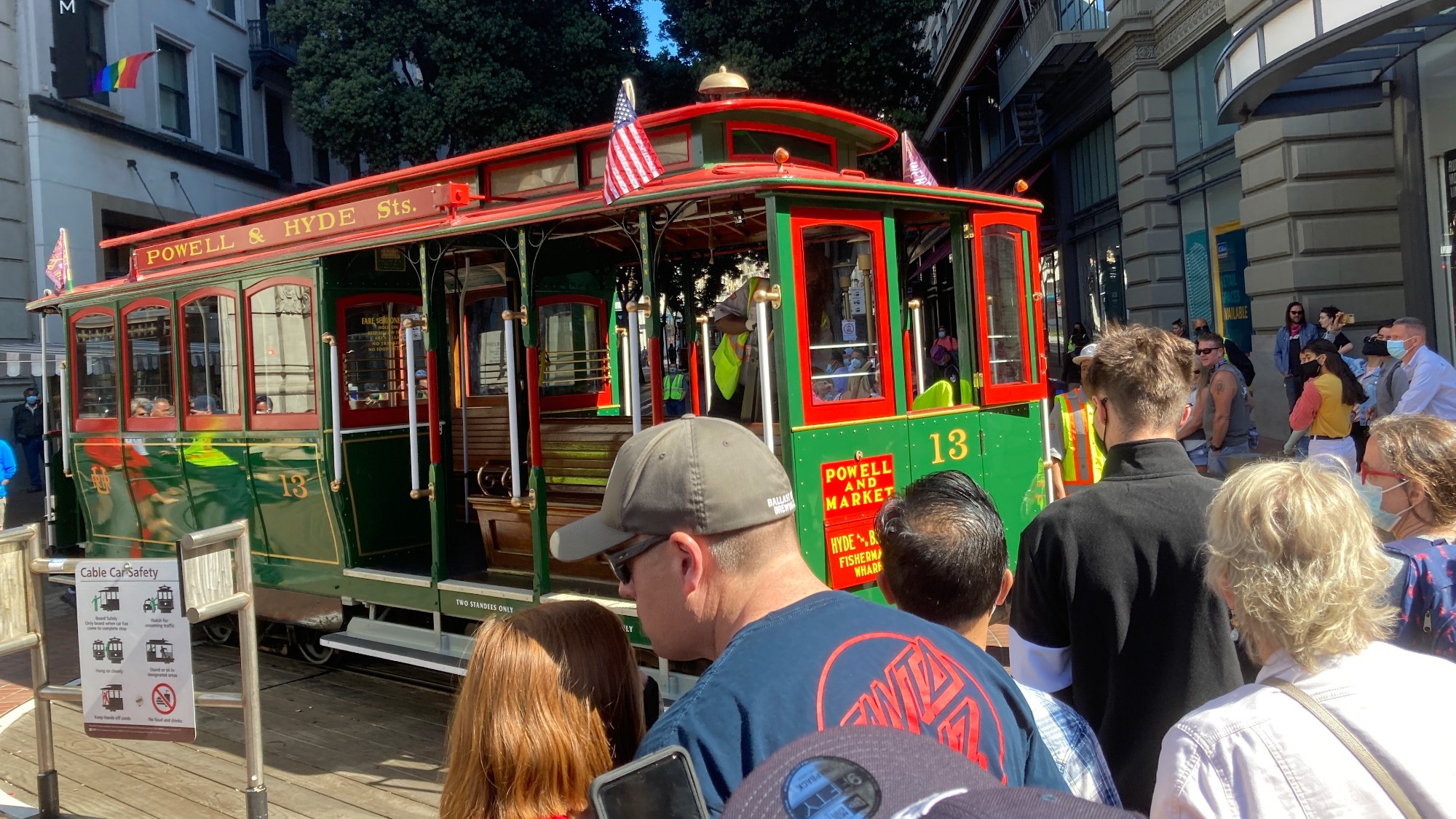 Los históricos tranvías de San Francisco vuelven a circular tras año y ...