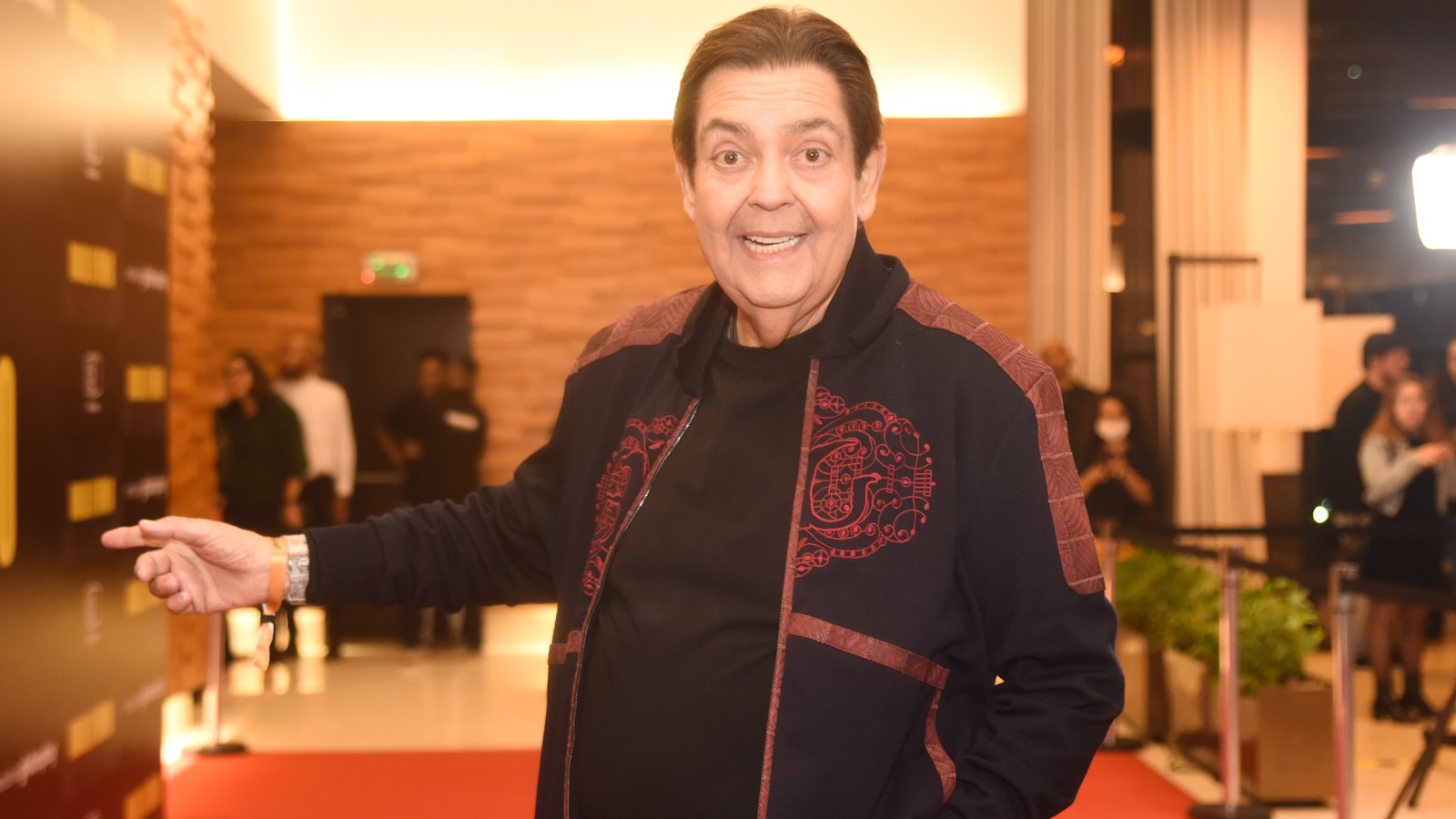 Família de Faustão aparece reunida em foto e caçula chama atenção ...