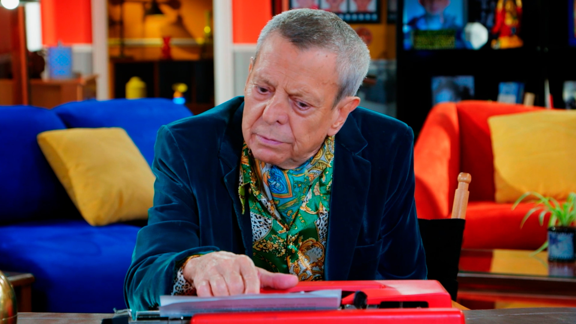 Vecinos Capítulo 11: Vanessa le pide ayuda creativa a Frankie | Shows ...