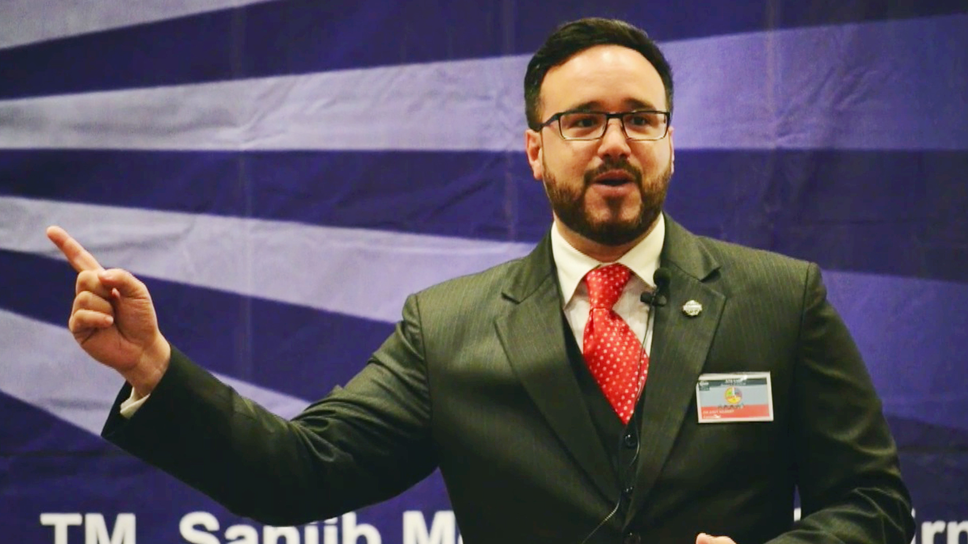 ¡Conoce a Andy Salandy, ganador de premios por hablar en público ...