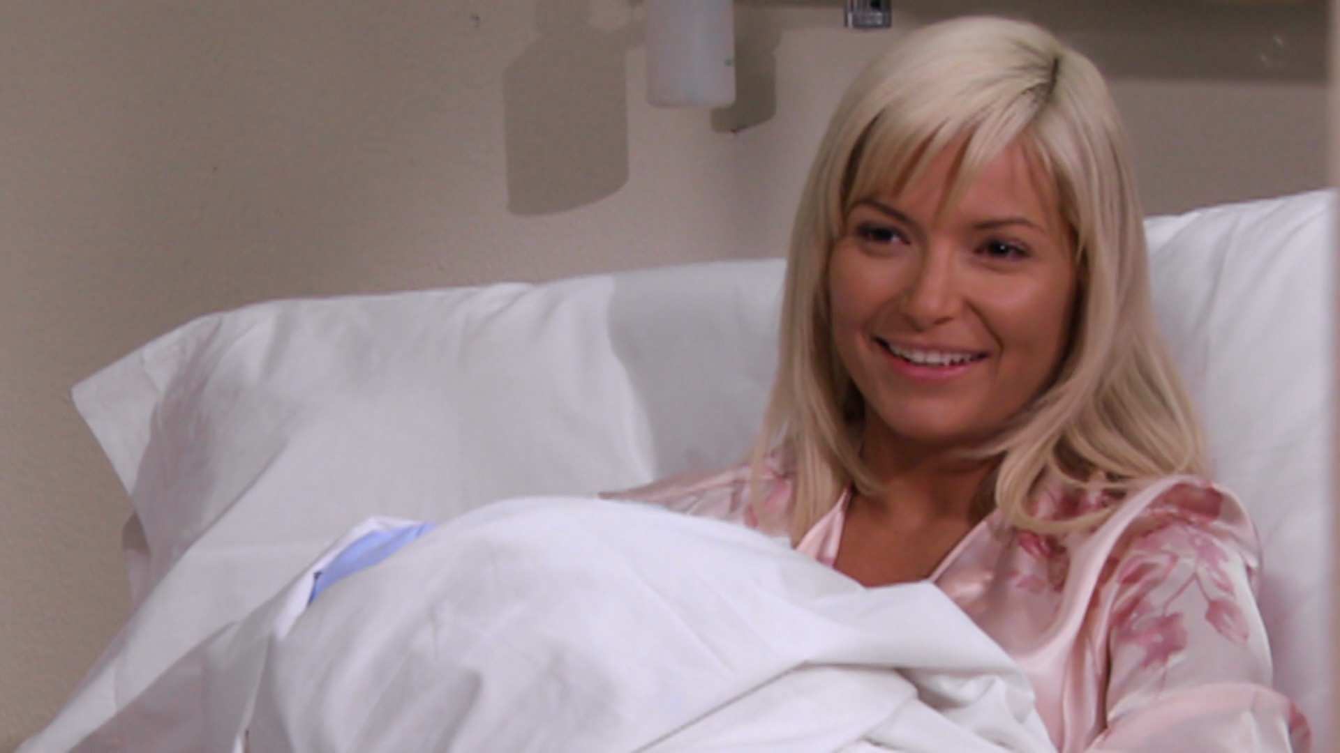 Resumen Capítulo 54: ¡Isadora da a luz a un niño! | Shows Destilando ...