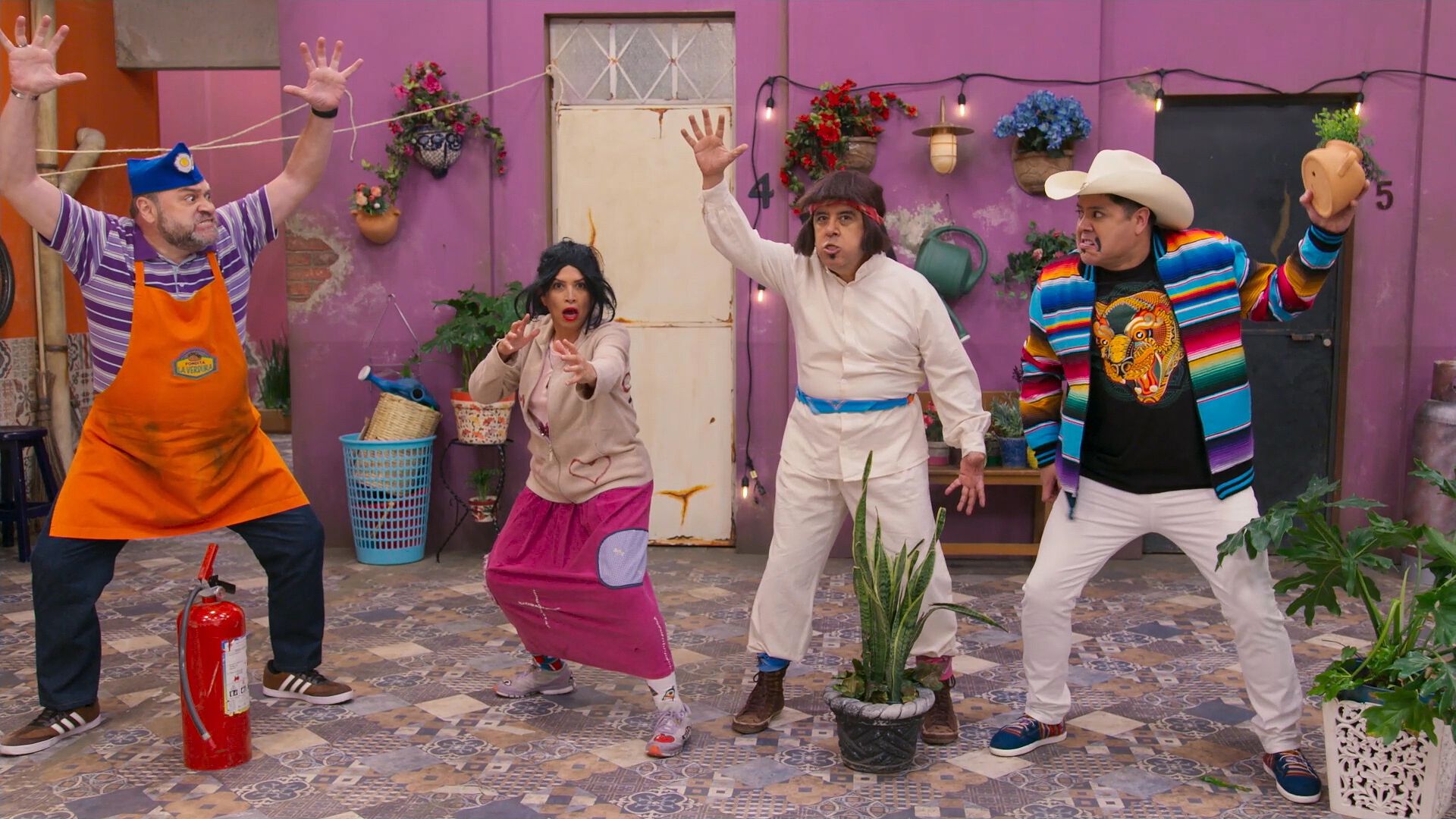 C3: Luchadores en bola | Shows Bola de Locos | Las Estrellas