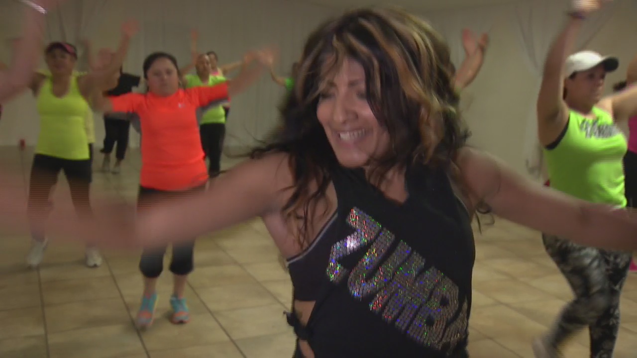 Mandy Rodríguez Chica Acción Deportiva Extra | Video | Univision 23 Dallas Ft. Worth KUVN ...