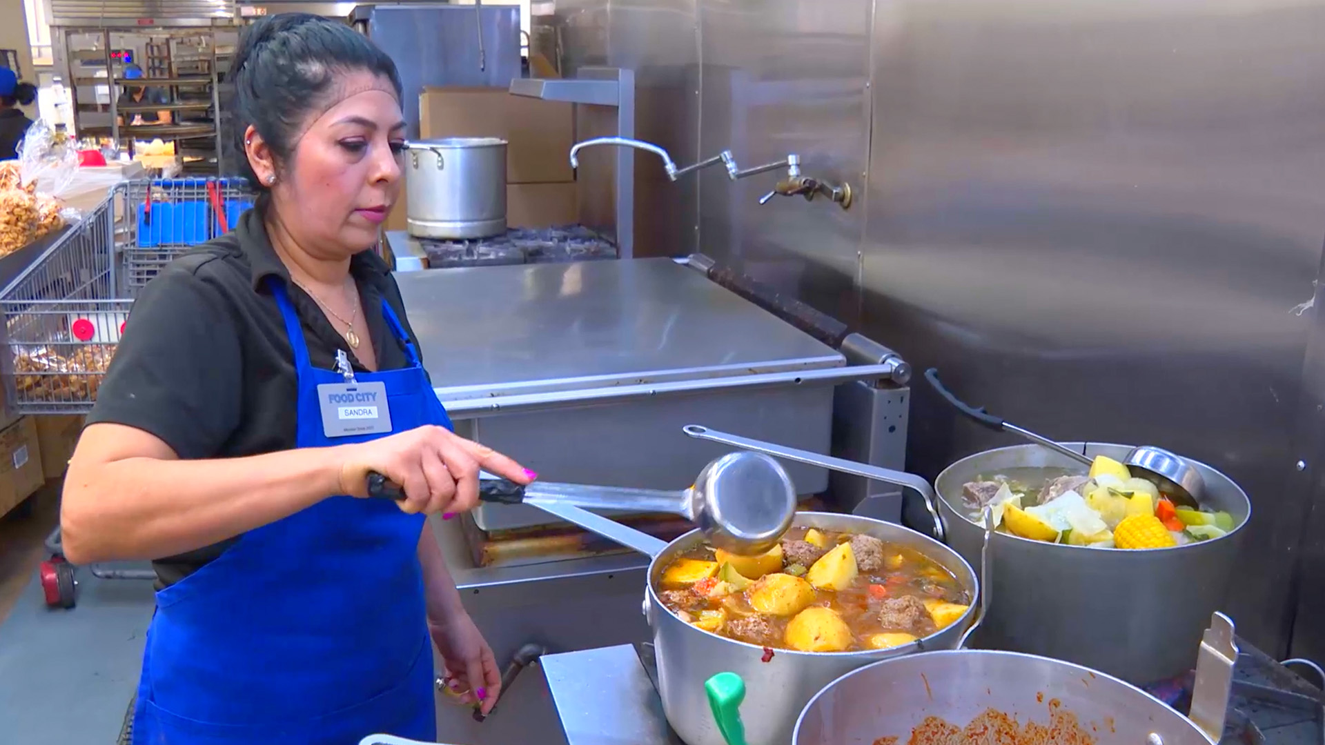 Madrugando por un Sueño: Sandra Contreras y el restaurante | Video ...