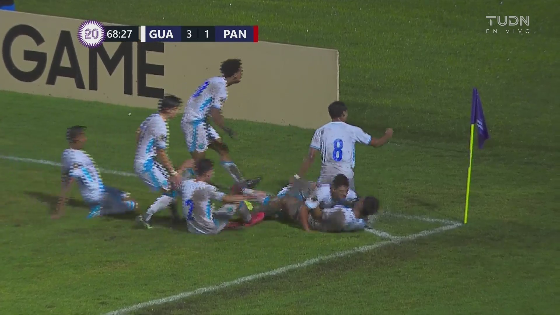 ¡Golazo de tiro libre! Arian Recinos mete el chanfle para el 3-1 chapín ...