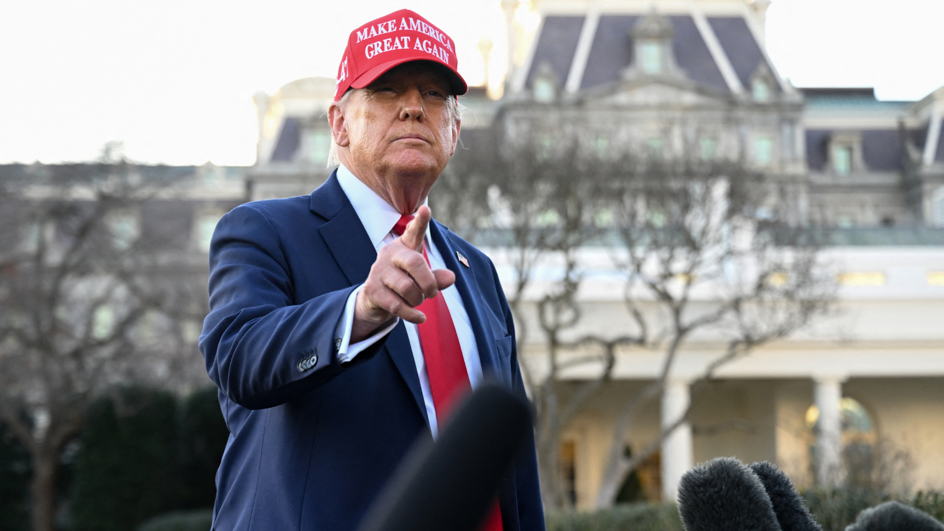 Donald Trump firmaría orden ejecutiva para hacer del inglés el idioma ...