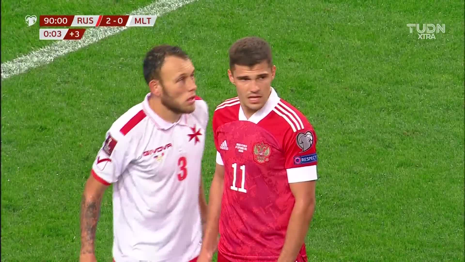 ¡TIRO ATAJADO! disparo por Maksim Osipenko. | Deportes UEFA Mundial ...