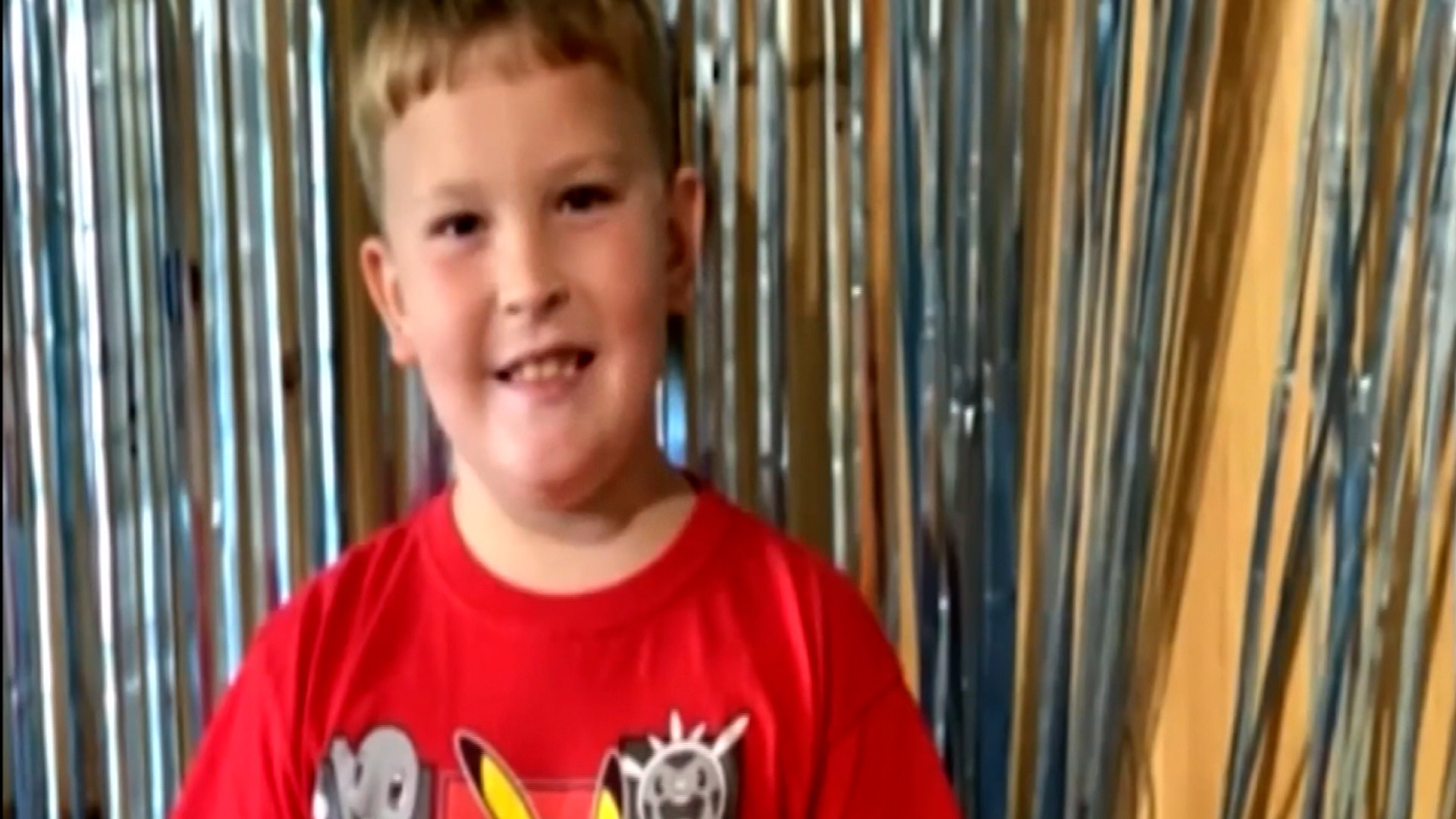 El pequeño Austin celebró solo sus cumpleaños previos. Su familia ...