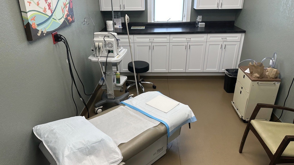 Trump revoca las directrices de abortos de emergencia para hospitales ...