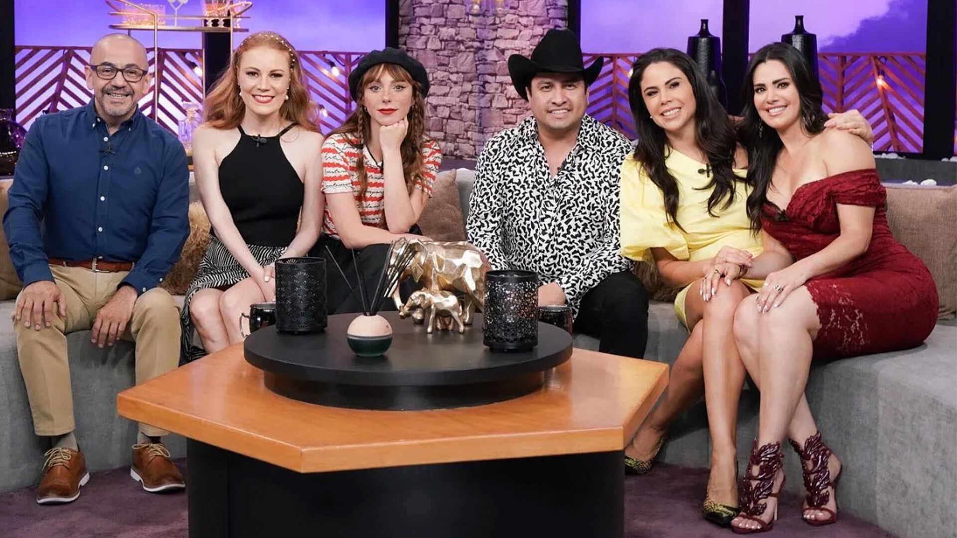 Las Netas hablan sobre la soledad con Julión Álvarez | Shows Netas ...