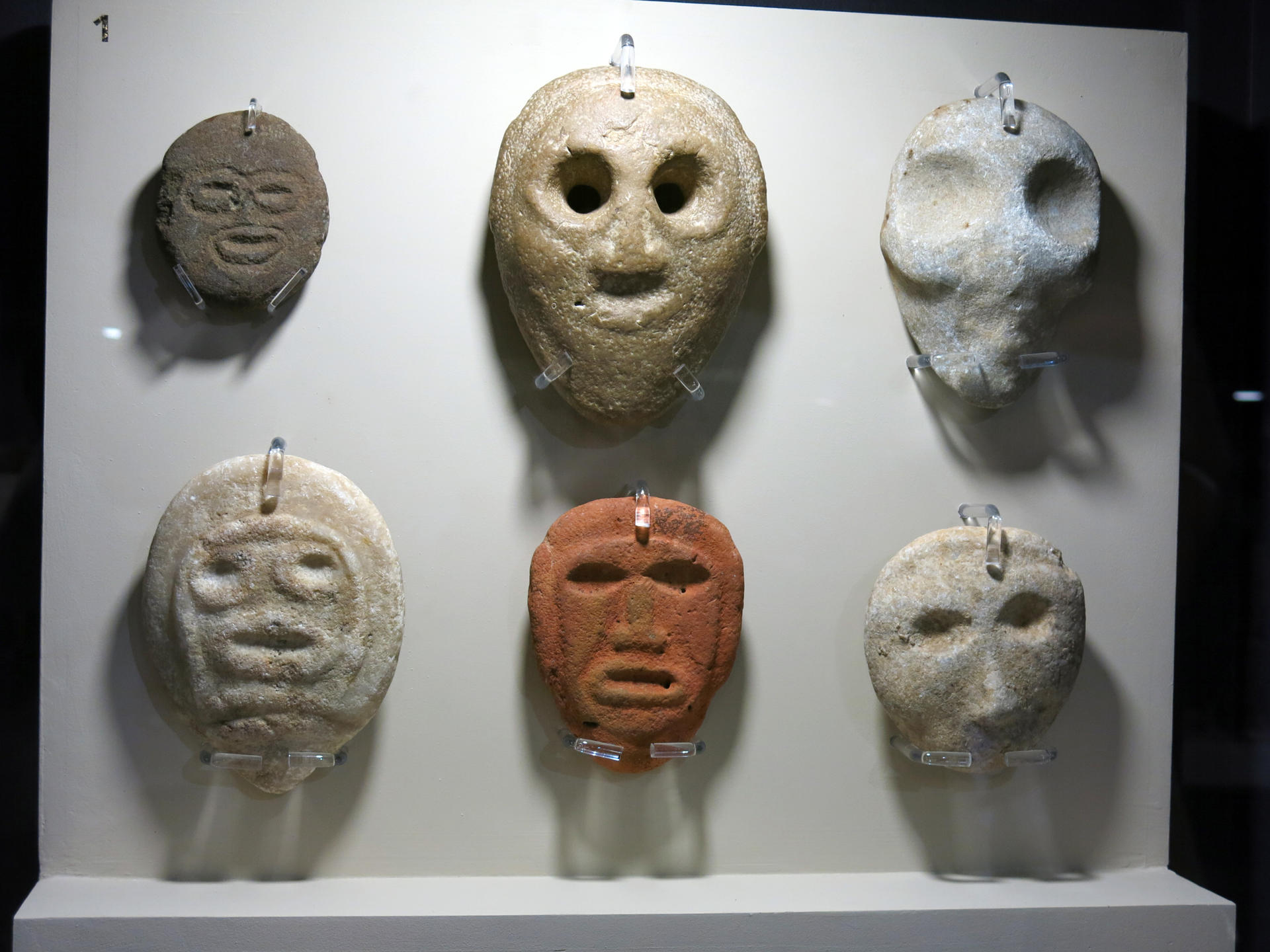 Inauguran muestra arqueológica que narra la historia prehispánica de Puerto Rico | Fotos ...