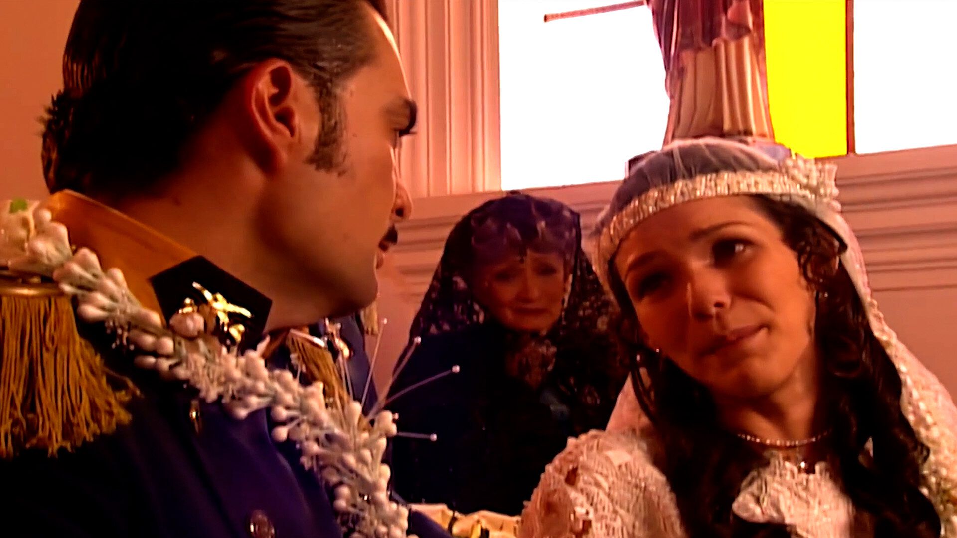 'Adolfo Solís' y 'Catalina': Revive la boda más emotiva de 'Amor Real ...