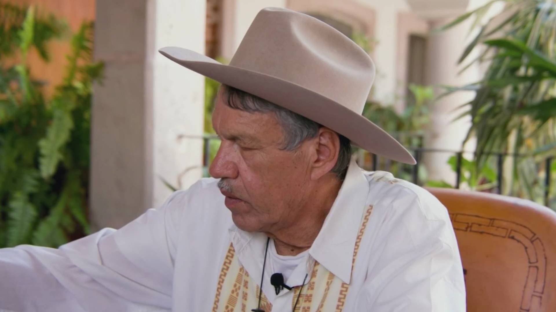 El Padre Alfredo Gallegos Conocido Como El Padre Pistolas Un