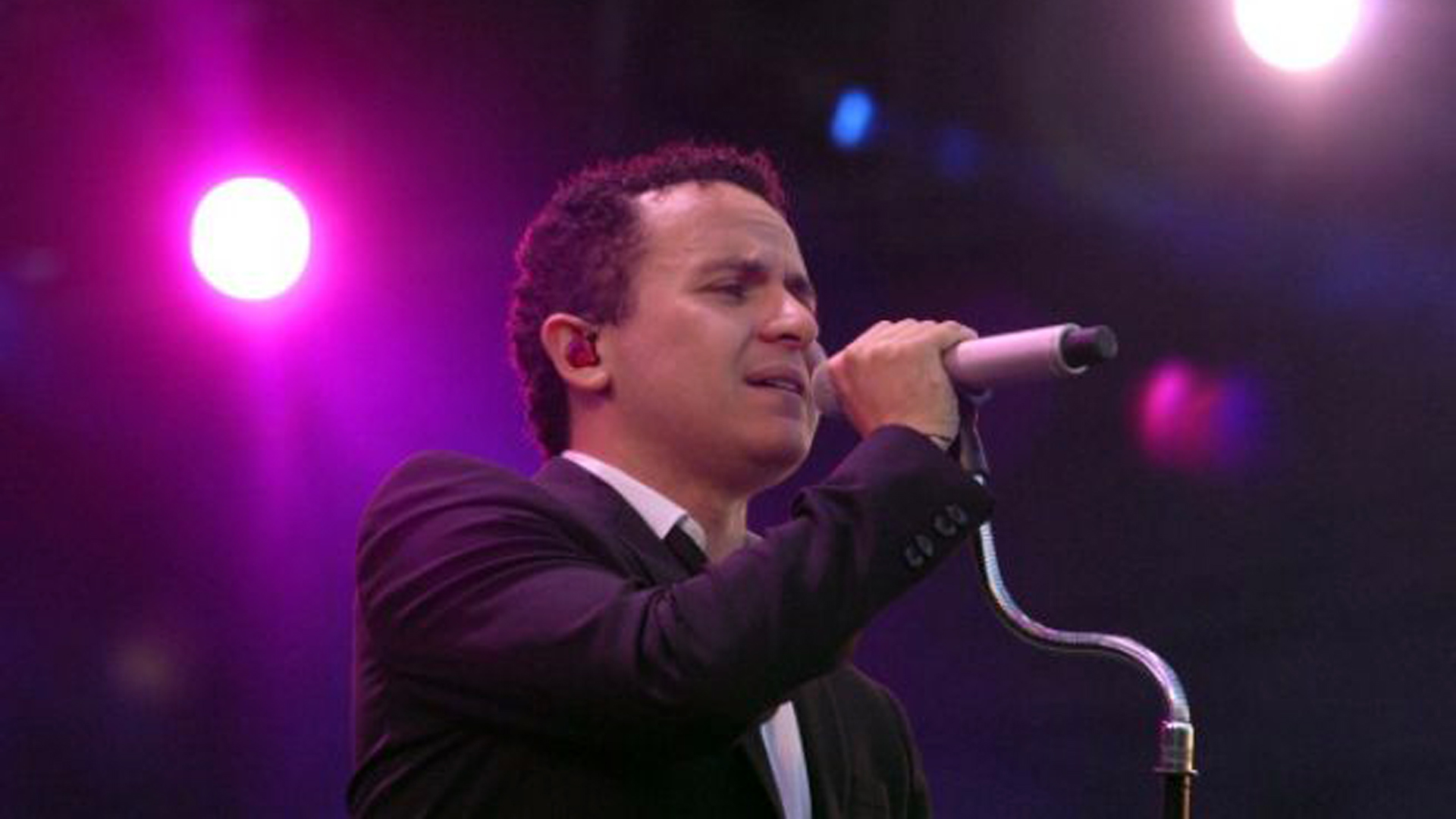 Fonseca lanza un álbum imperdible con la Sinfónica Nacional de Colombia ...